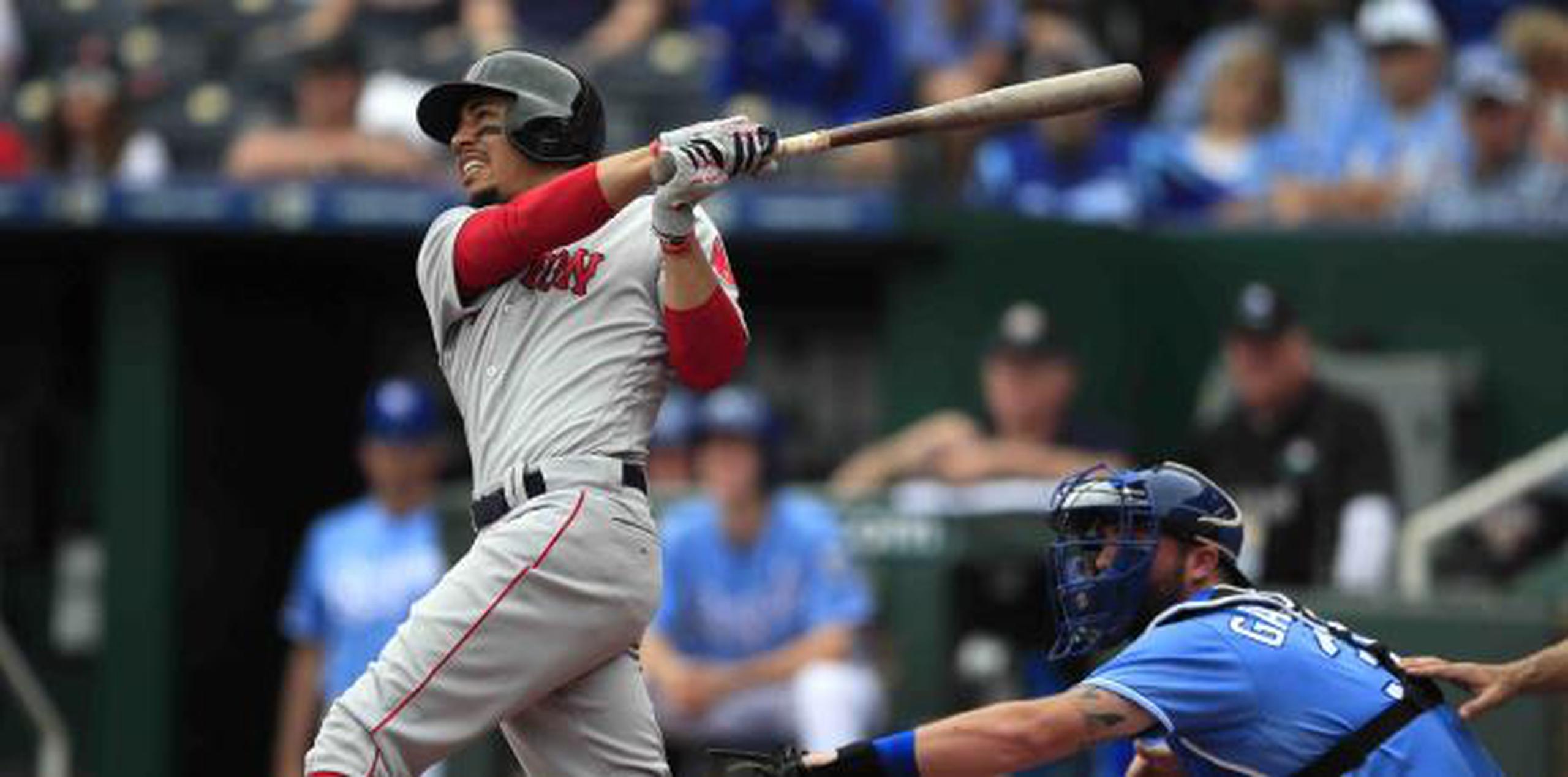 Los Medias Rojas barren a los Reales - Primera Hora