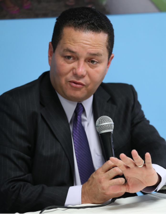 Ángel Pérez no ha recibido detalles de la investigación - Primera Hora