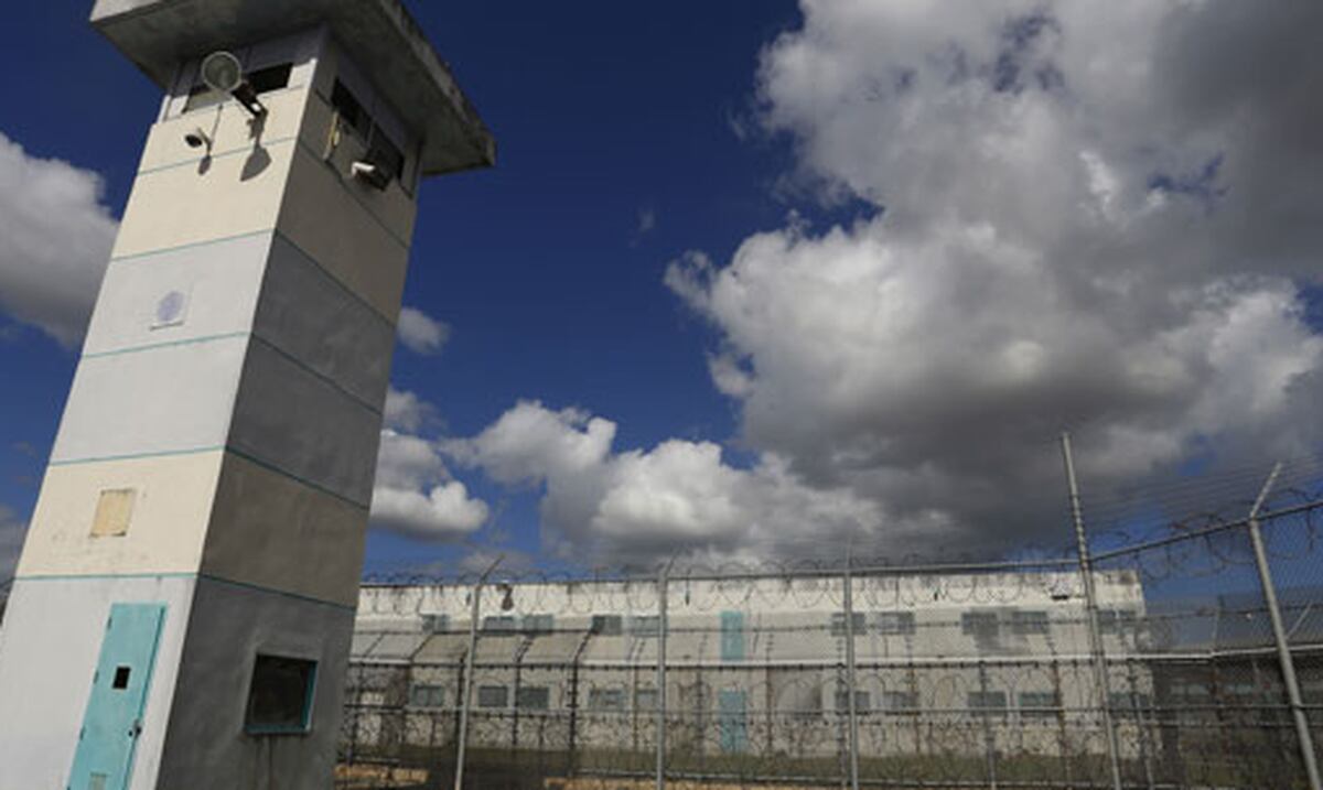 Detienen a confinado que se escapó de cárcel de Bayamón - Primera Hora