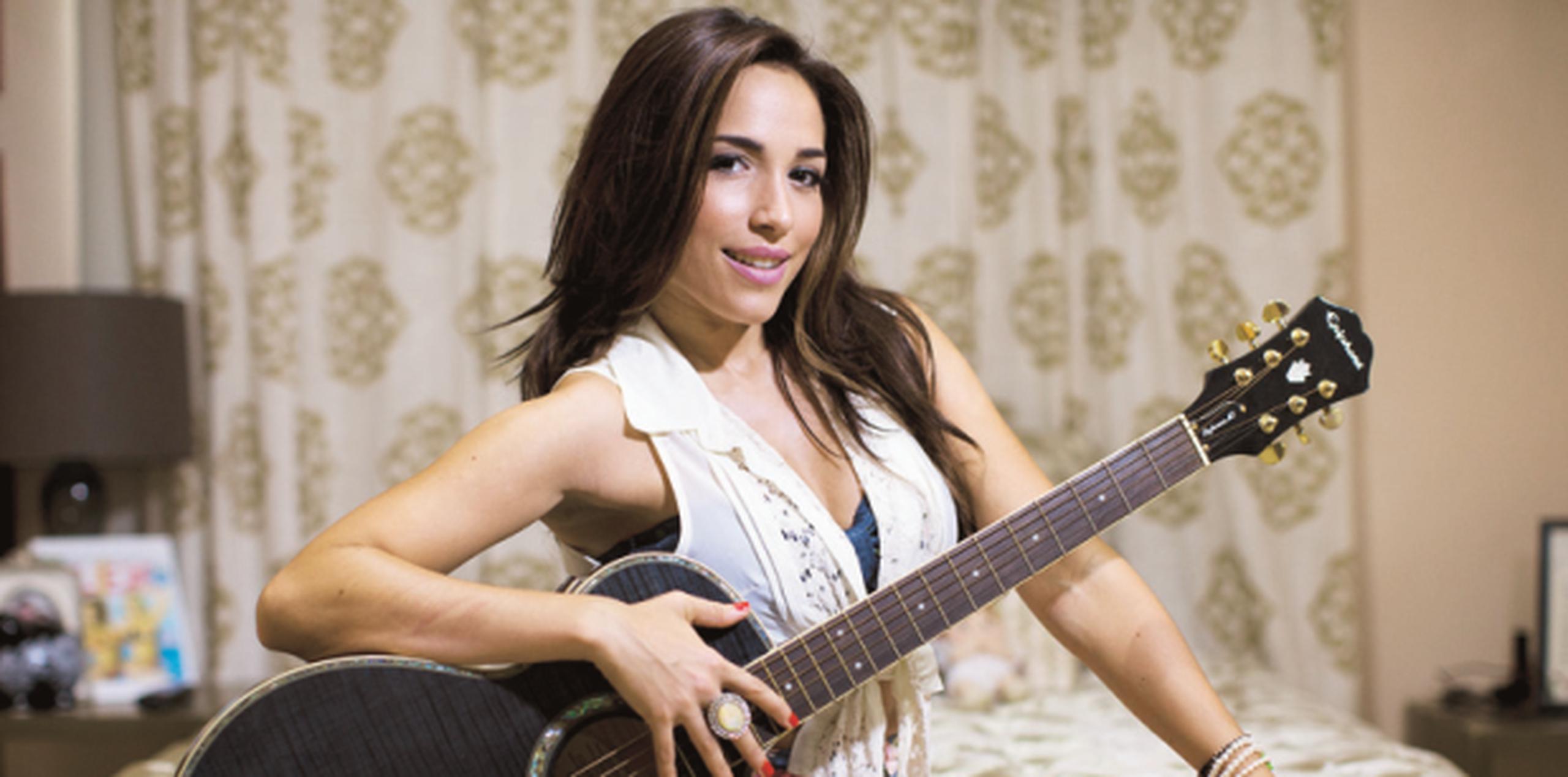 Ana Isabelle presume sus abdominales en las redes - Primera Hora