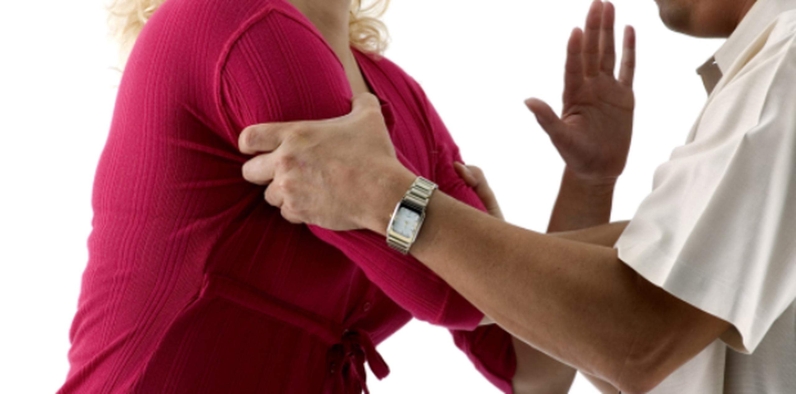 Aprueban otra enmienda a la Ley 54 - Primera Hora