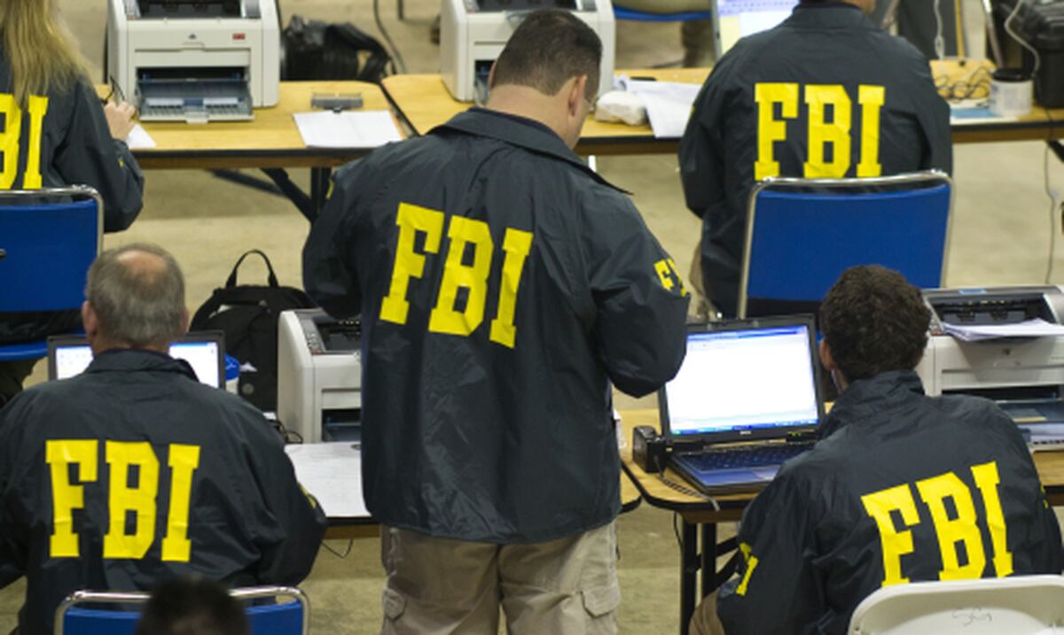 Las redes sociales en la mira del FBI - Primera Hora