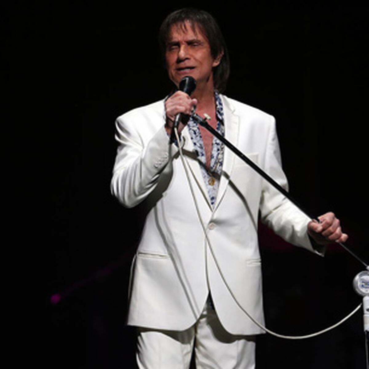 Roberto Carlos interpreta sus clásicos renovados en concierto en San ...