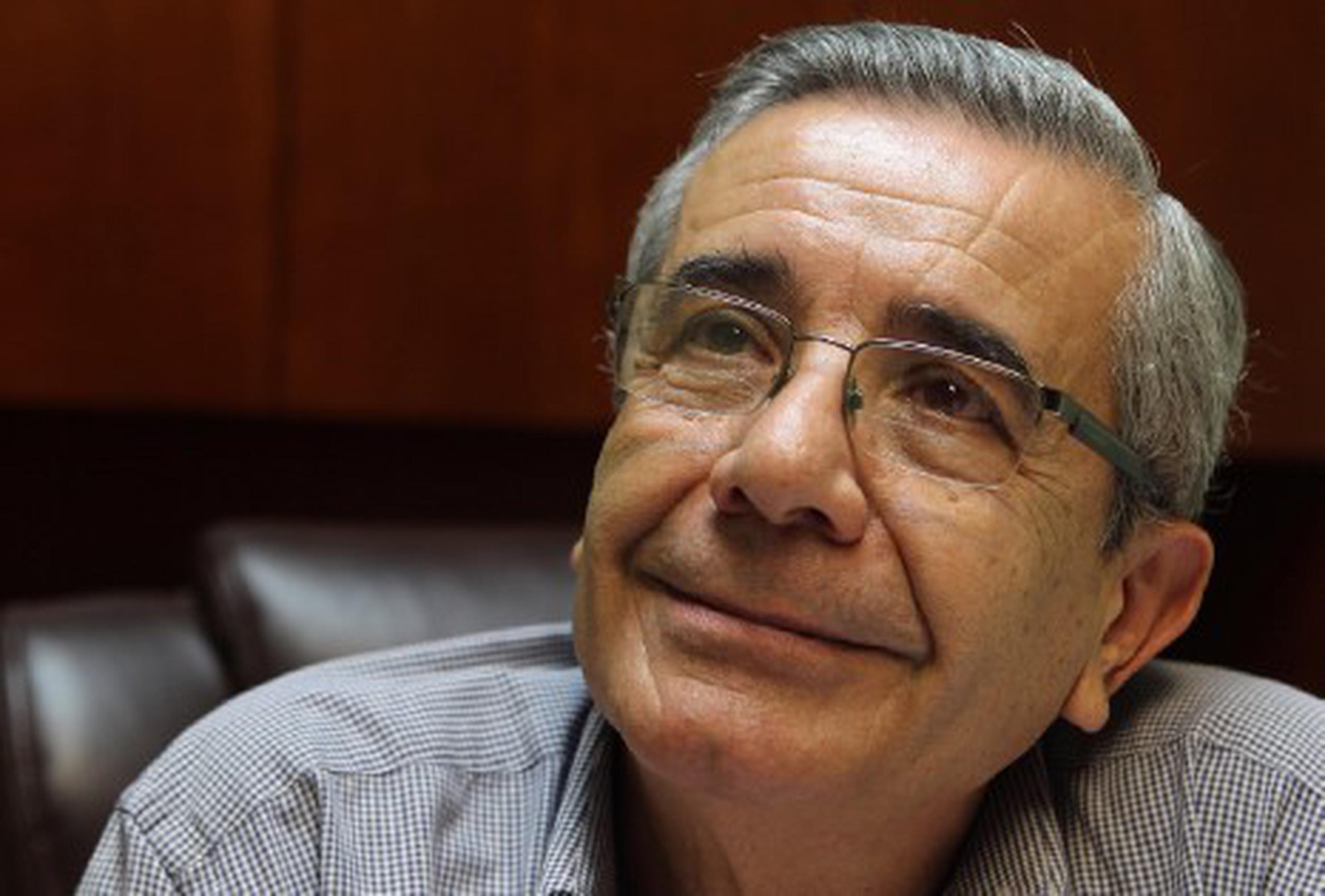 Renuncia Israel Roldán a la presidencia de la Federación de Béisbol de ...