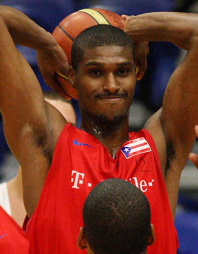 Edwin Ubiles anota cuatro puntos en su debut en la NBA - Primera Hora