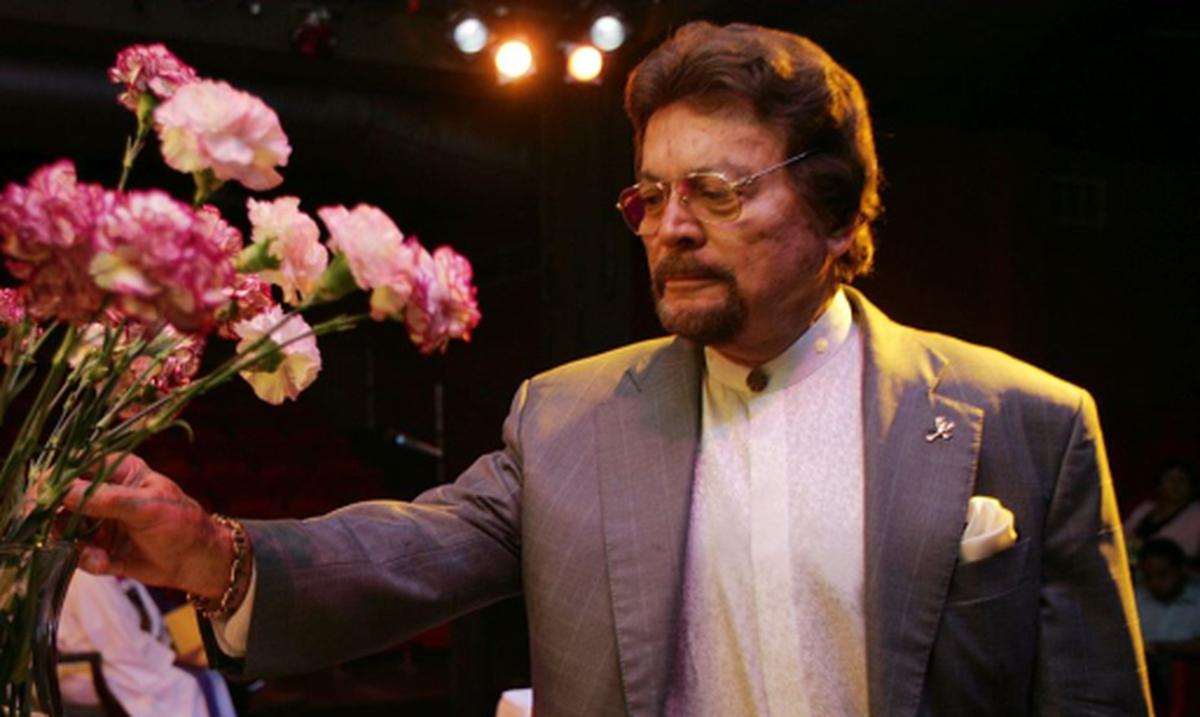 Despiden a Raúl Carbonell, padre - Primera Hora