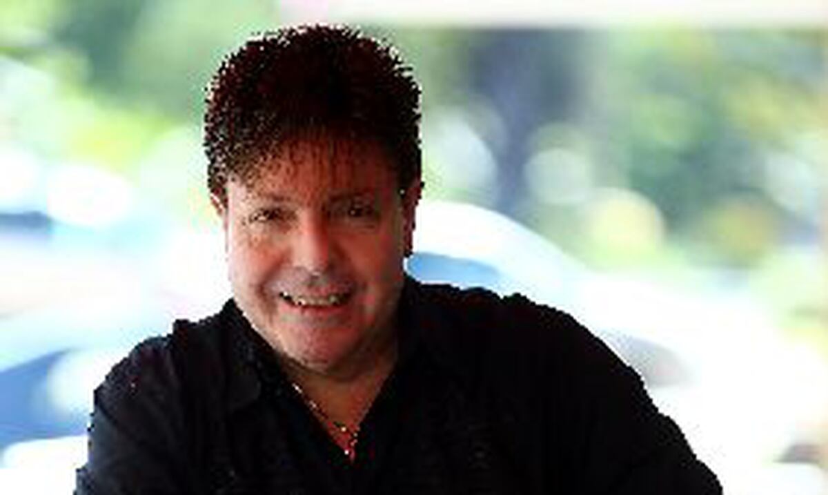 Lou Briel profundiza en la historia musical -VÍDEO - Primera Hora