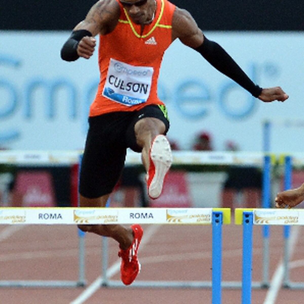 Javier Culson expone su corona - Primera Hora