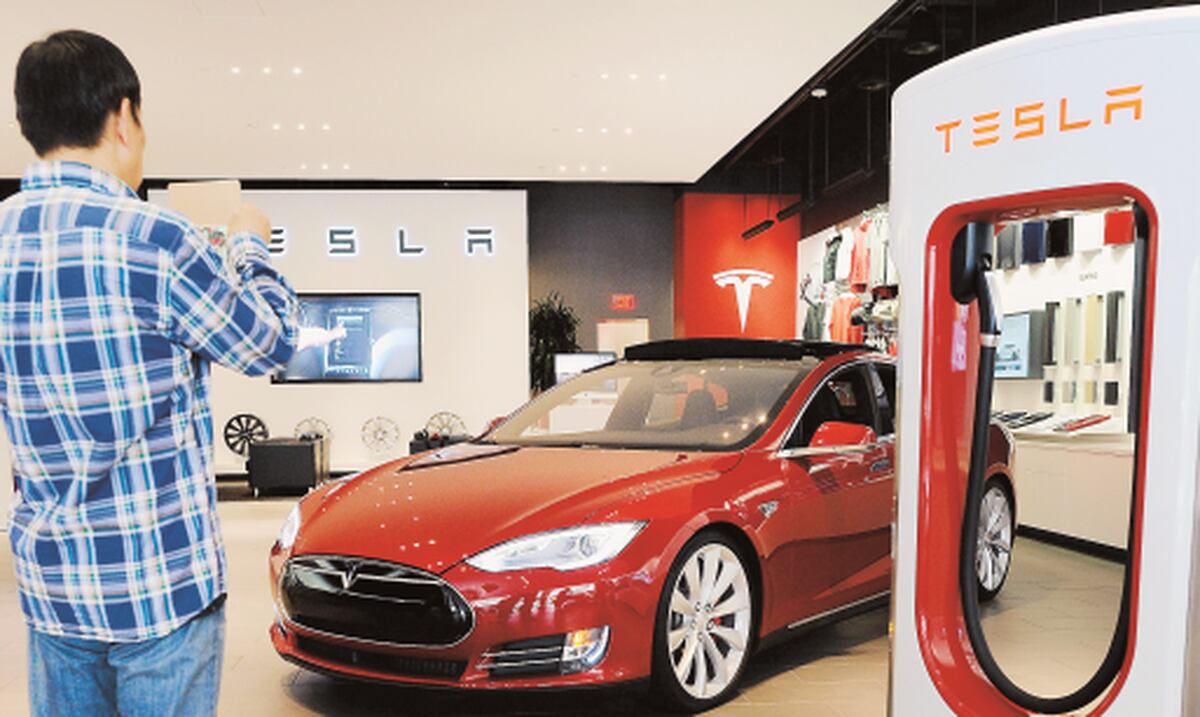 Tesla mejorará el piloto automático en autos - Primera Hora