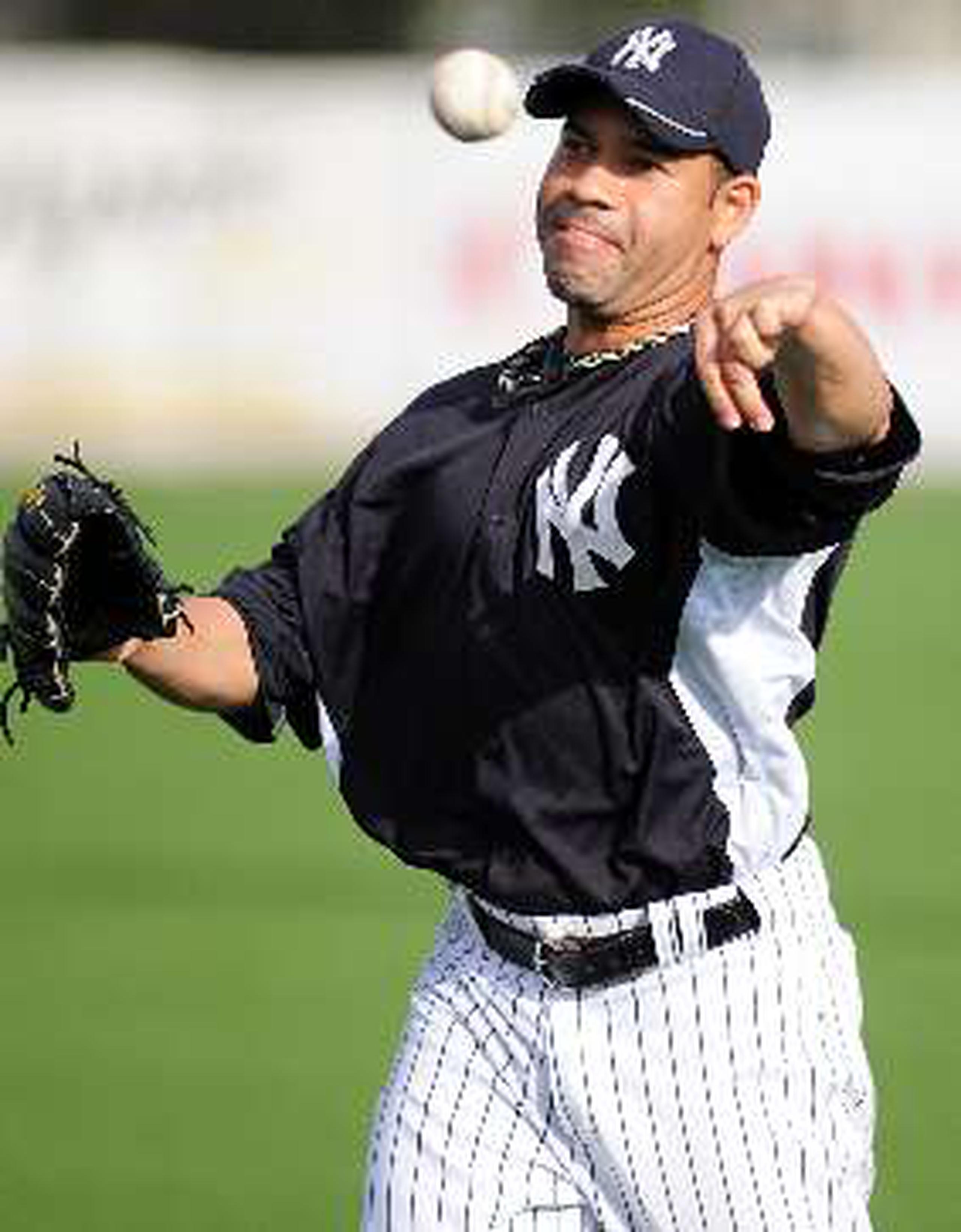 A gusto Pedro Feliciano en ‘el barrio’ - Primera Hora