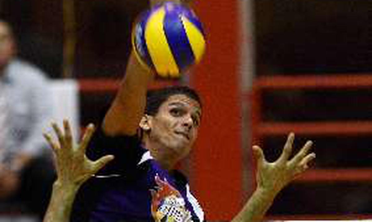 Gran momento para Daniel Erazo - Primera Hora