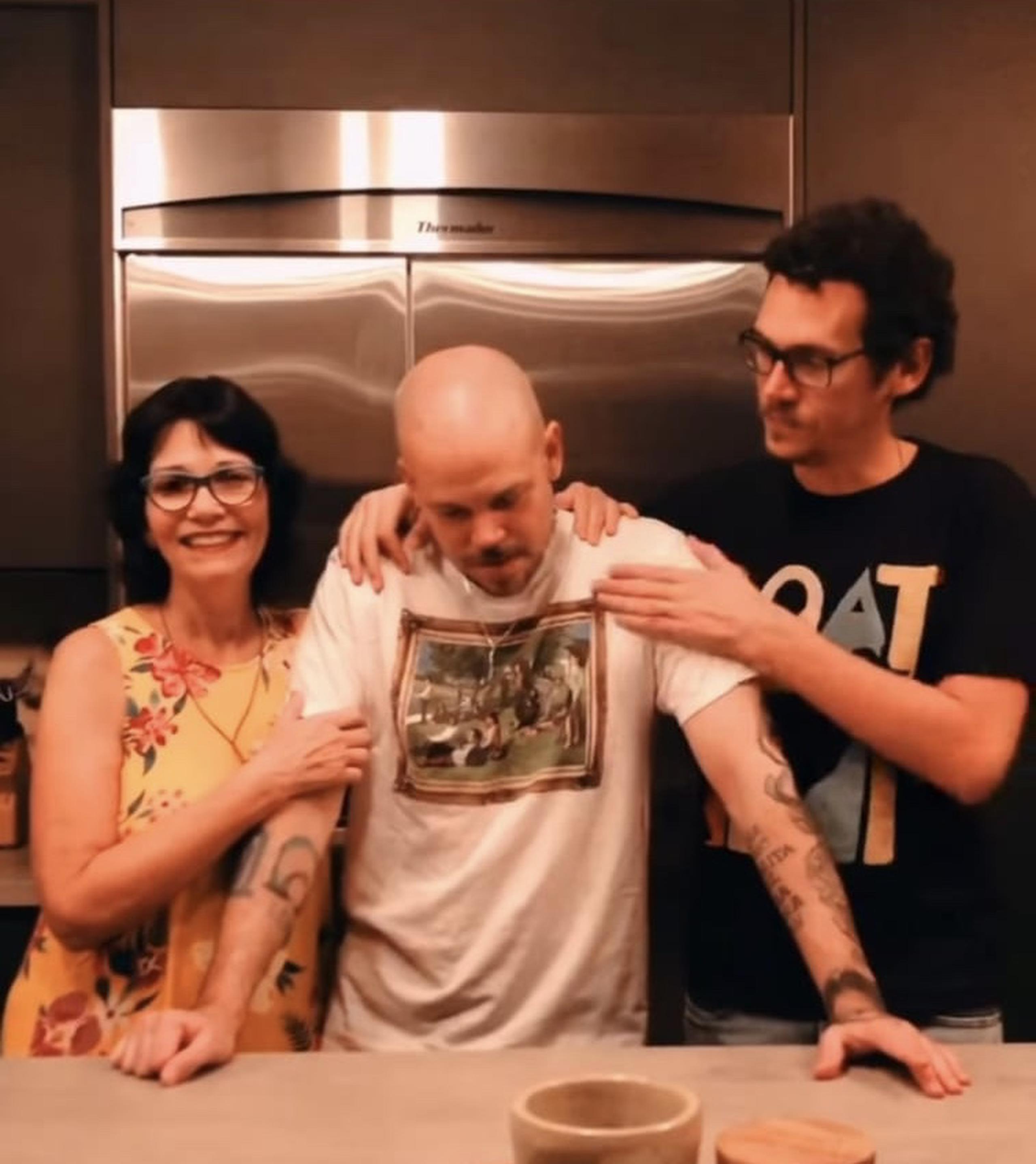 Residente tiene madre - Primera Hora