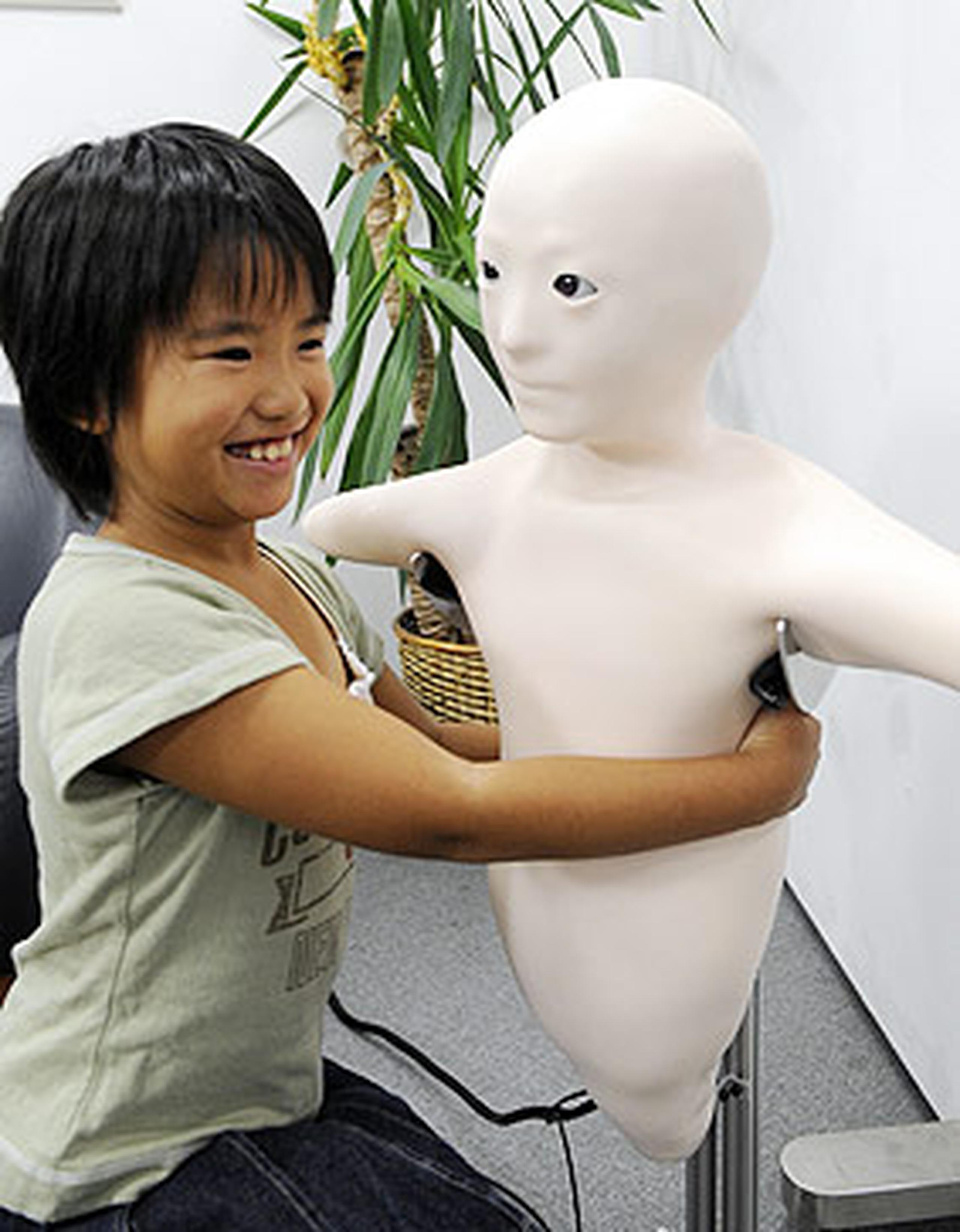 Humanos llegarán a enamorarse de androides, dice científico japonés ...