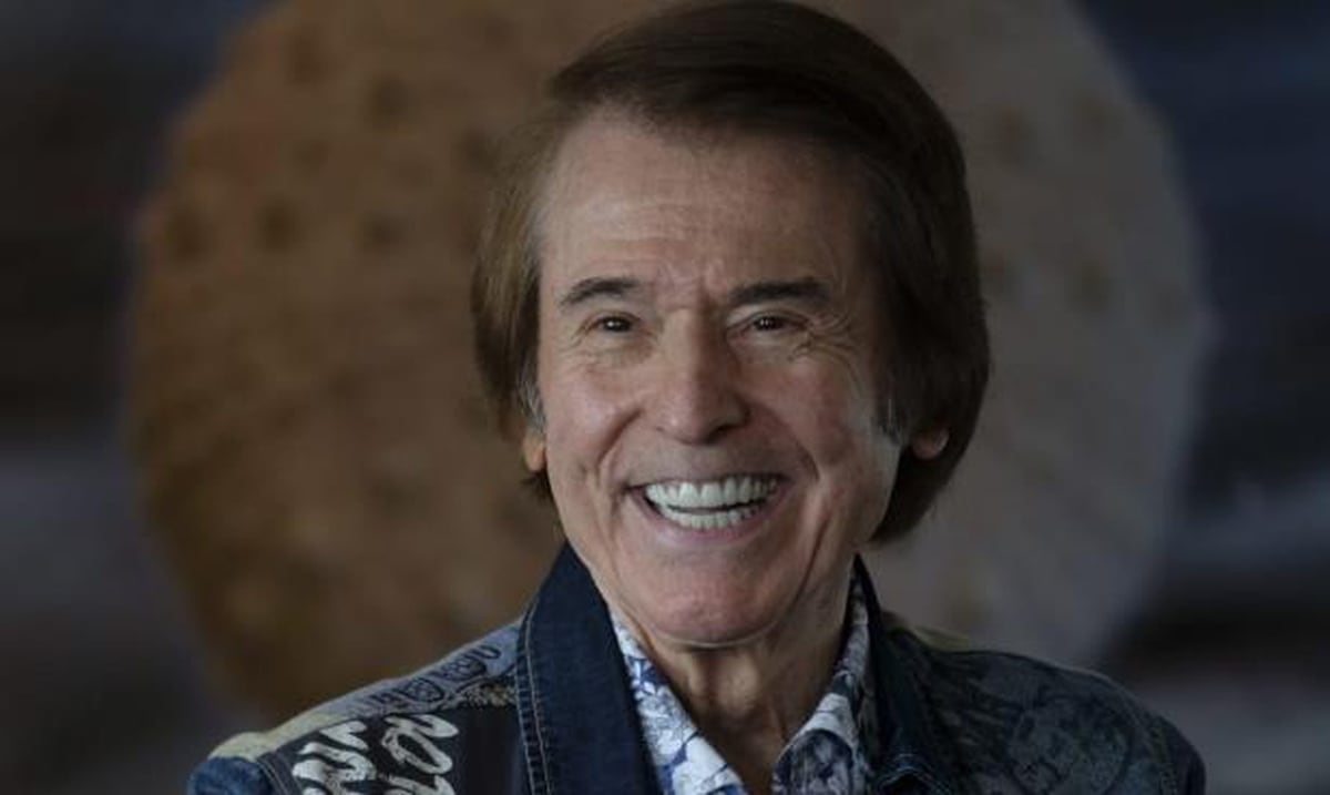 Raphael llega con sus clásicos, pero con toques distintos - Primera Hora