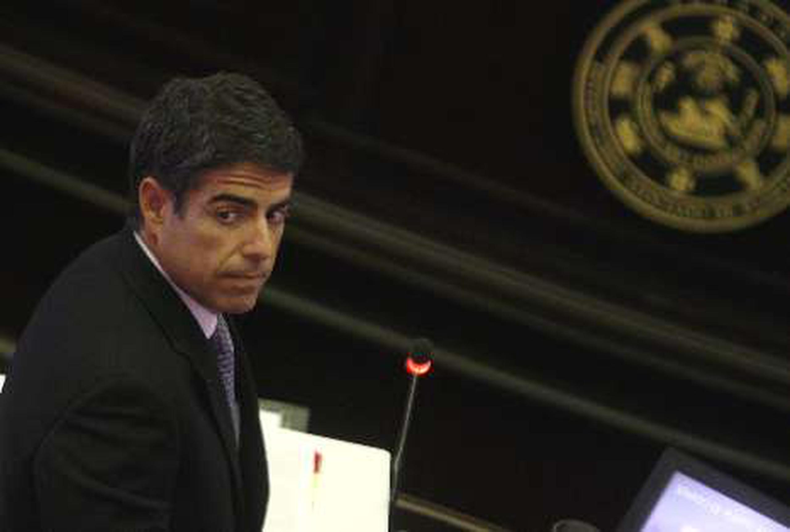 Roberto Arango: ¿Eres o no eres tú el de las fotos? - Primera Hora