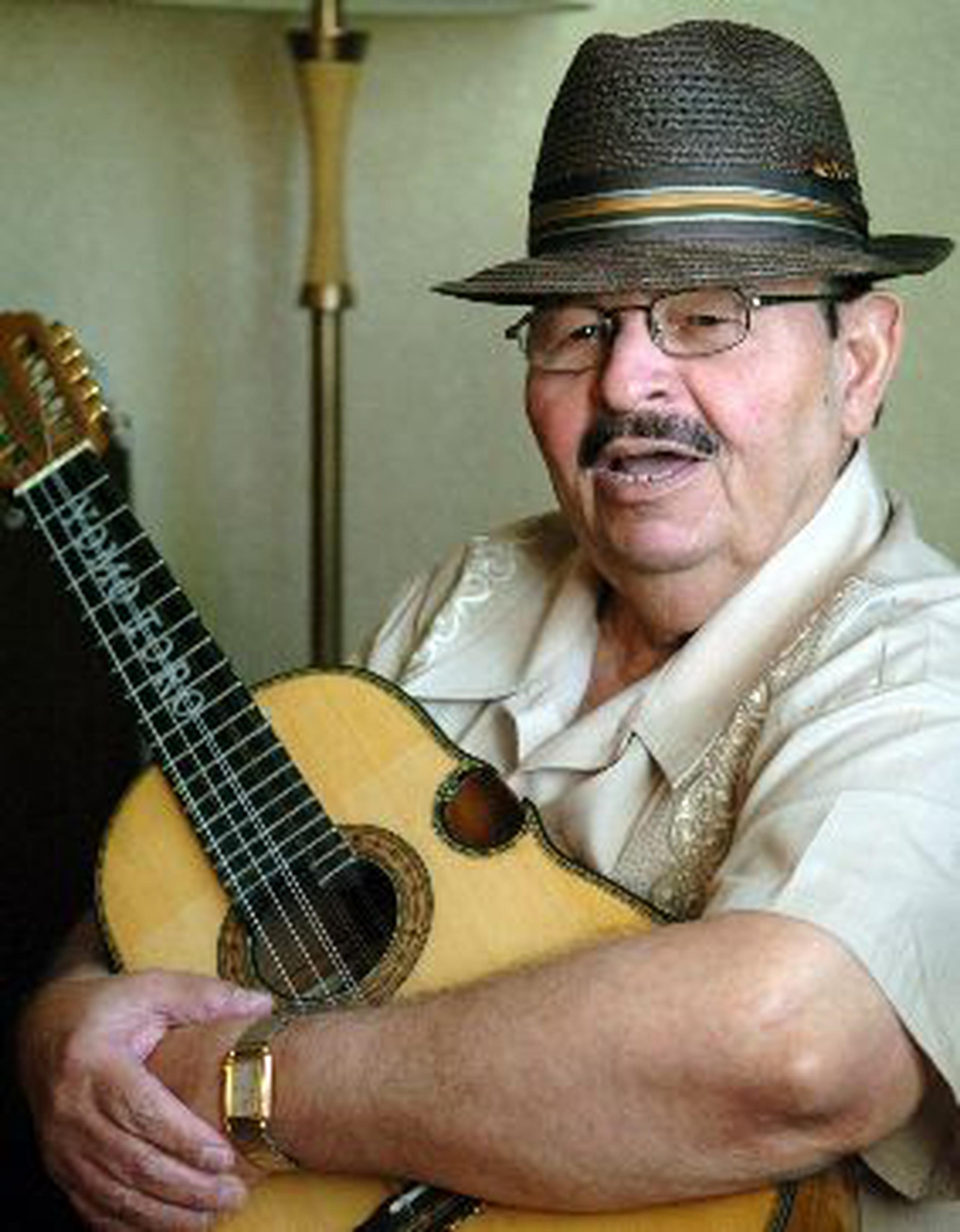 Aún afinan velatorio de 'Yomo' Toro - Primera Hora