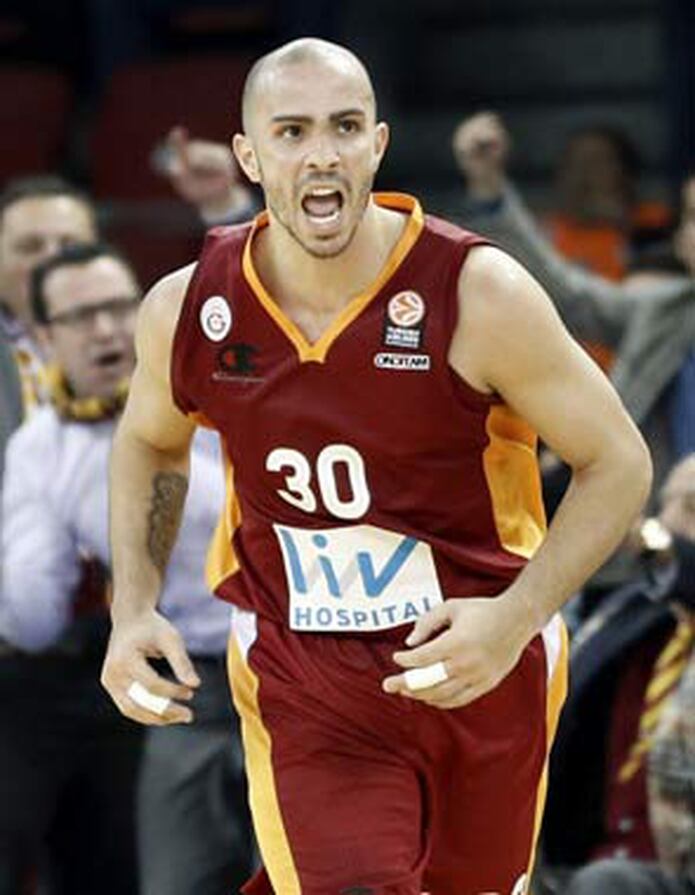 Gana Carlos Arroyo - Primera Hora