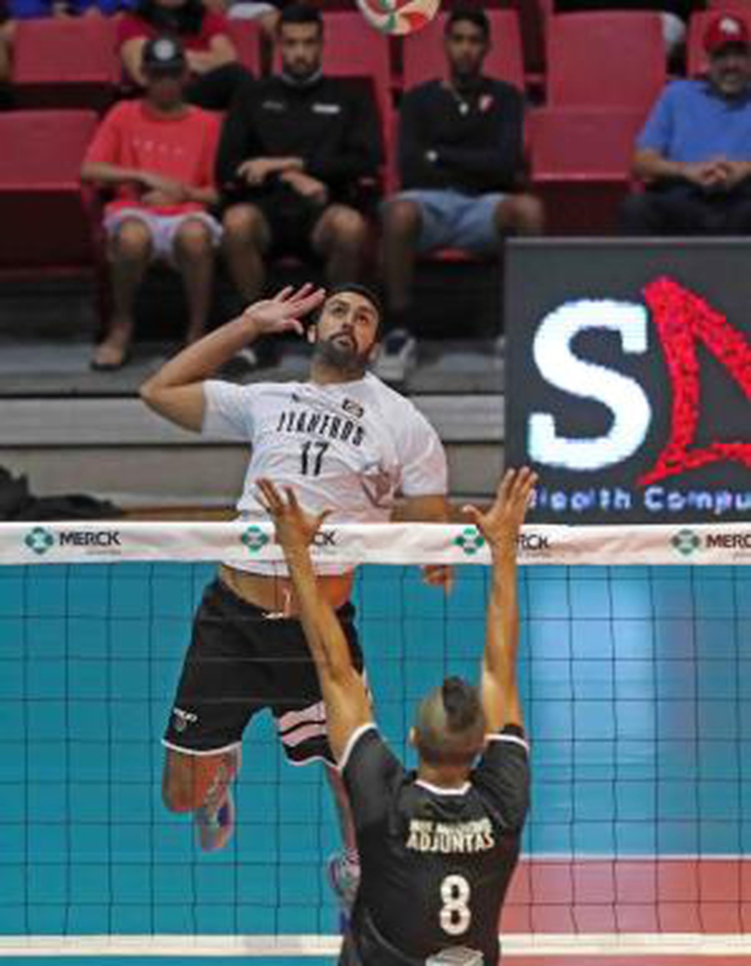 Toa Baja inauguró luchando en la derrota ante Adjuntas - Primera Hora