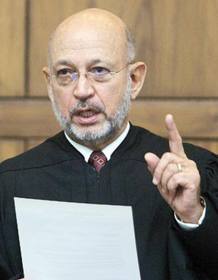 Juez federal Fusté se acoge al retiro - Primera Hora