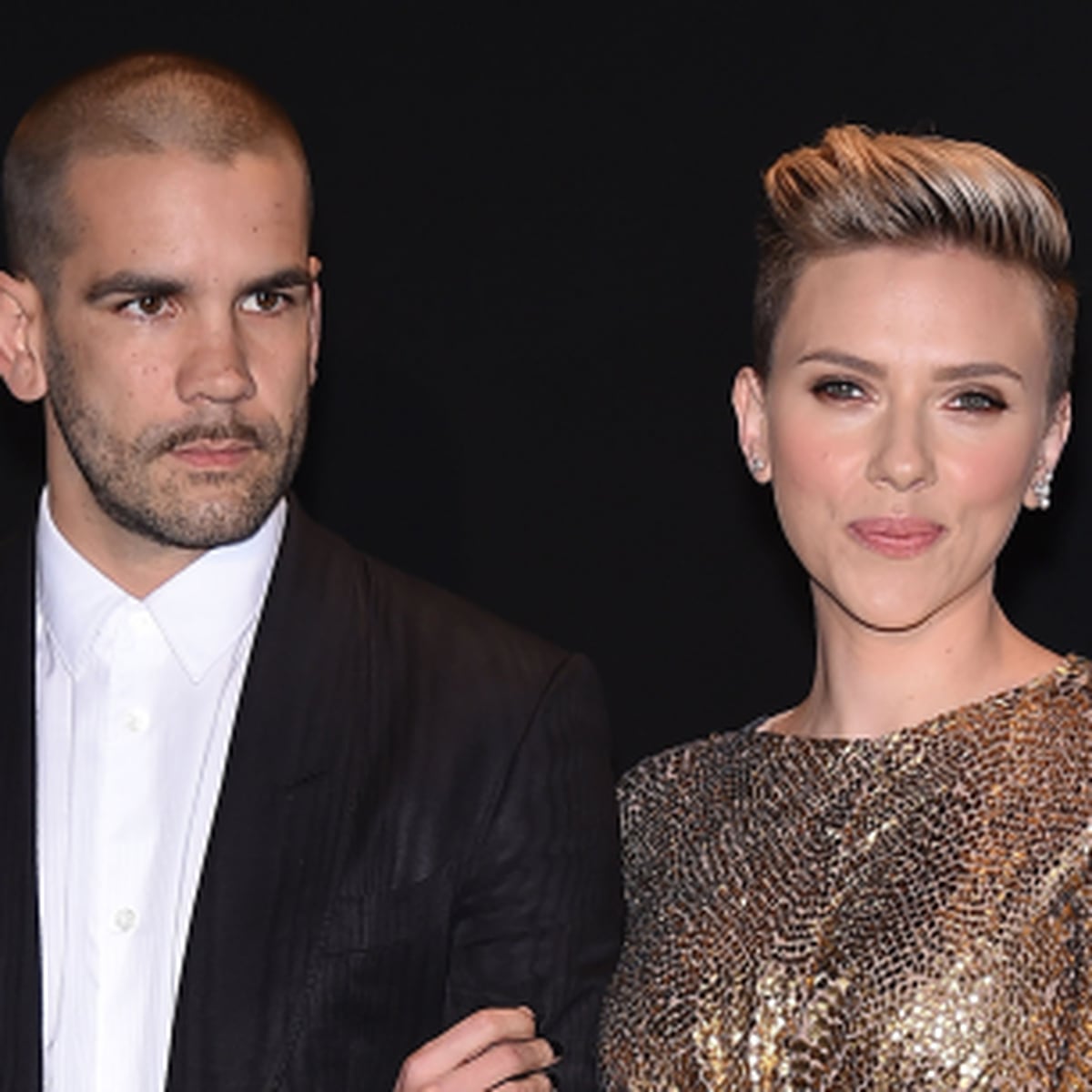 Scarlett Johansson reaparece en gala tras separación - Primera Hora