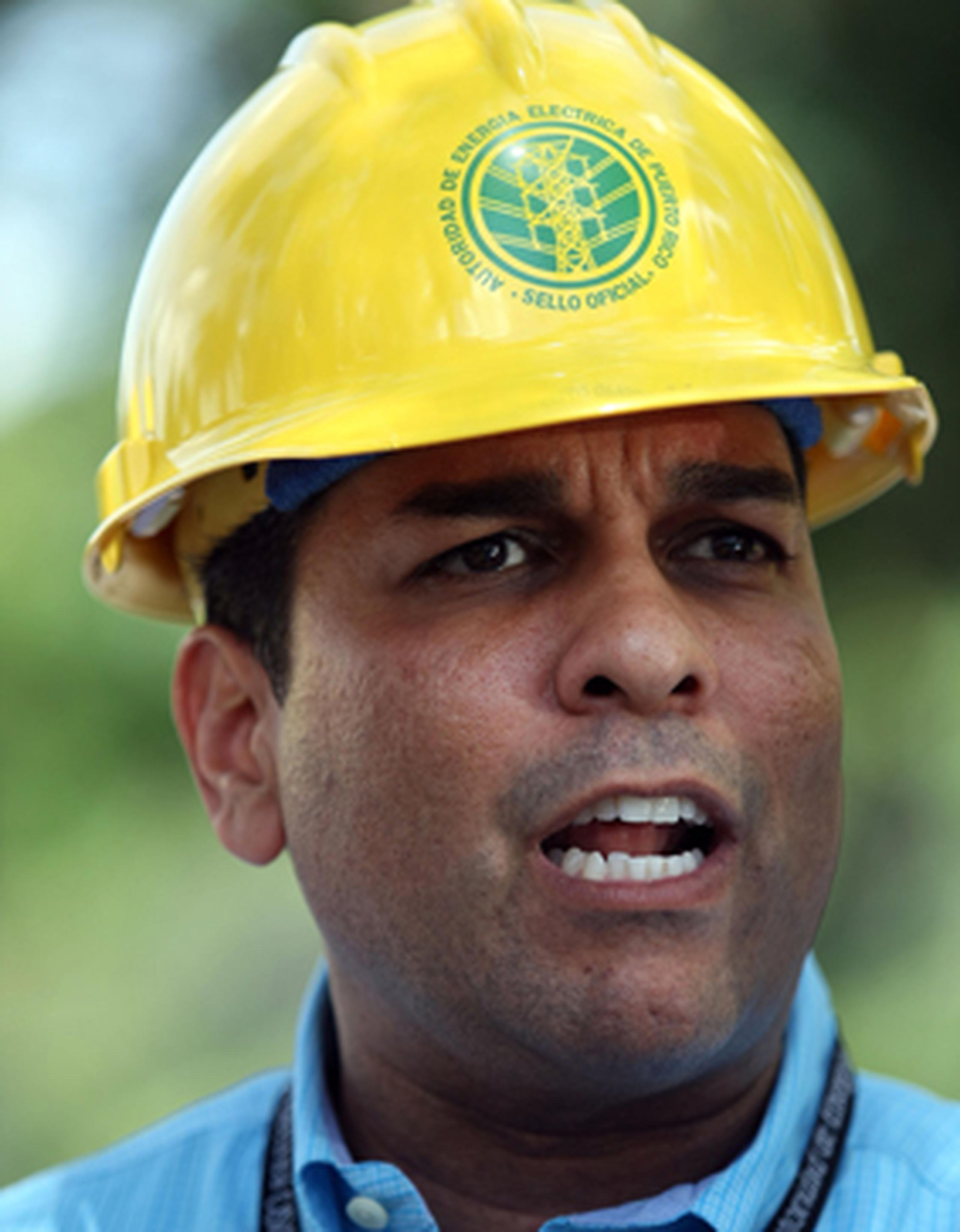 Confirman a Josué Colón como director ejecutivo de la AEE - Primera Hora