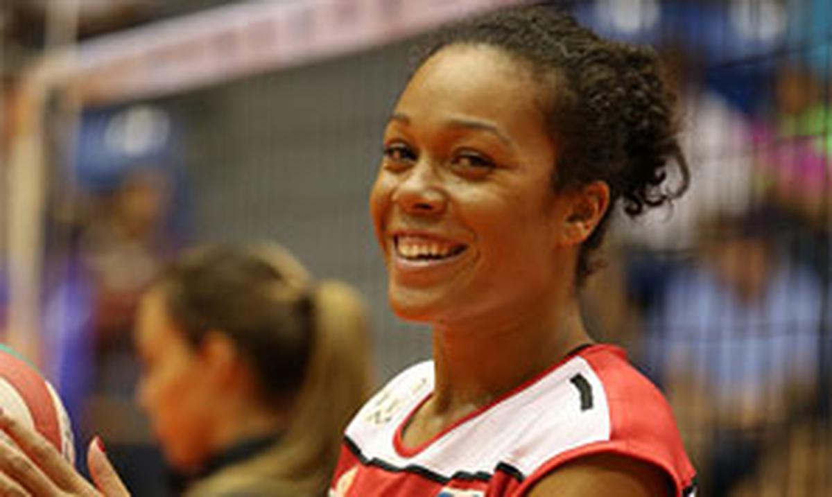 Falyn Fonoimoana continúa de líder en anotaciones de la LVSF - Primera Hora