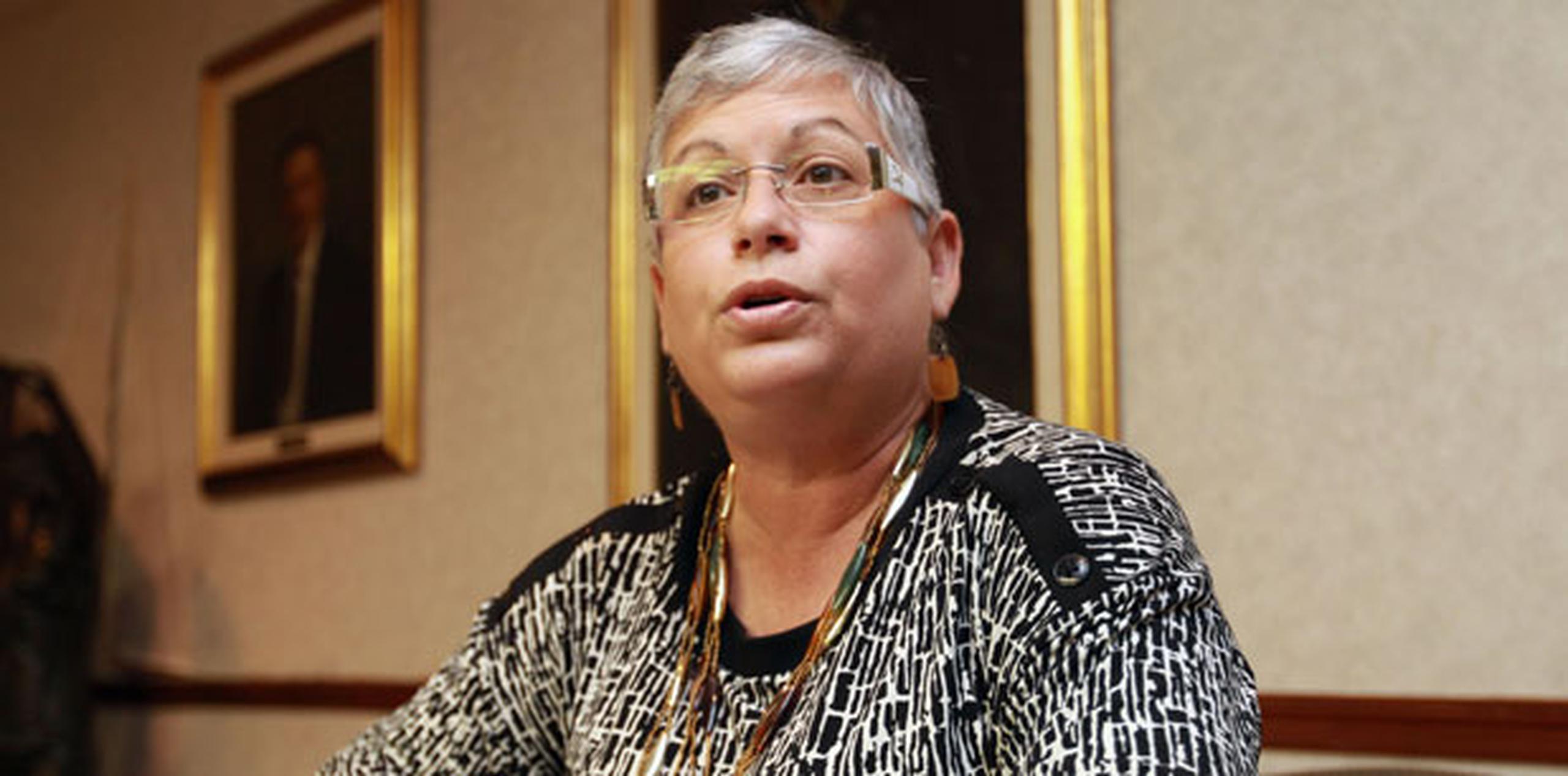 Critican postura del gobierno en caso de Ada Conde y su esposa ...