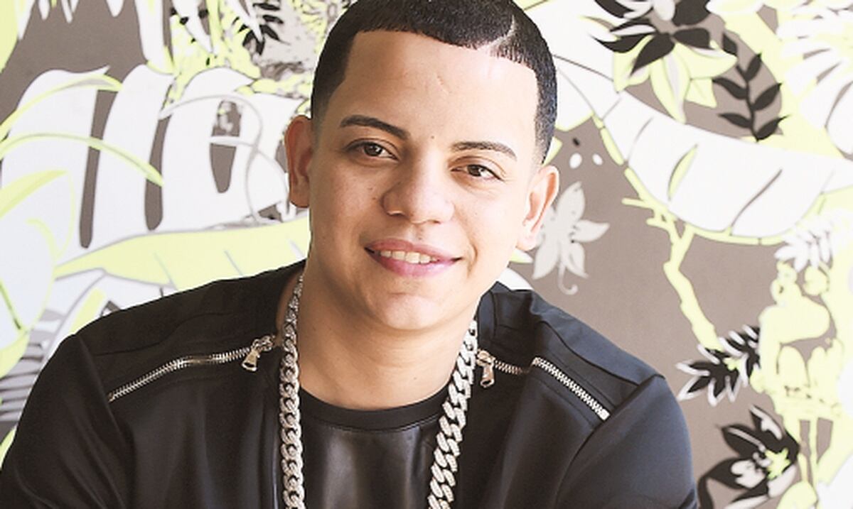 J Álvarez está bien pega’o aquí y allá - Opinión - Primera Hora