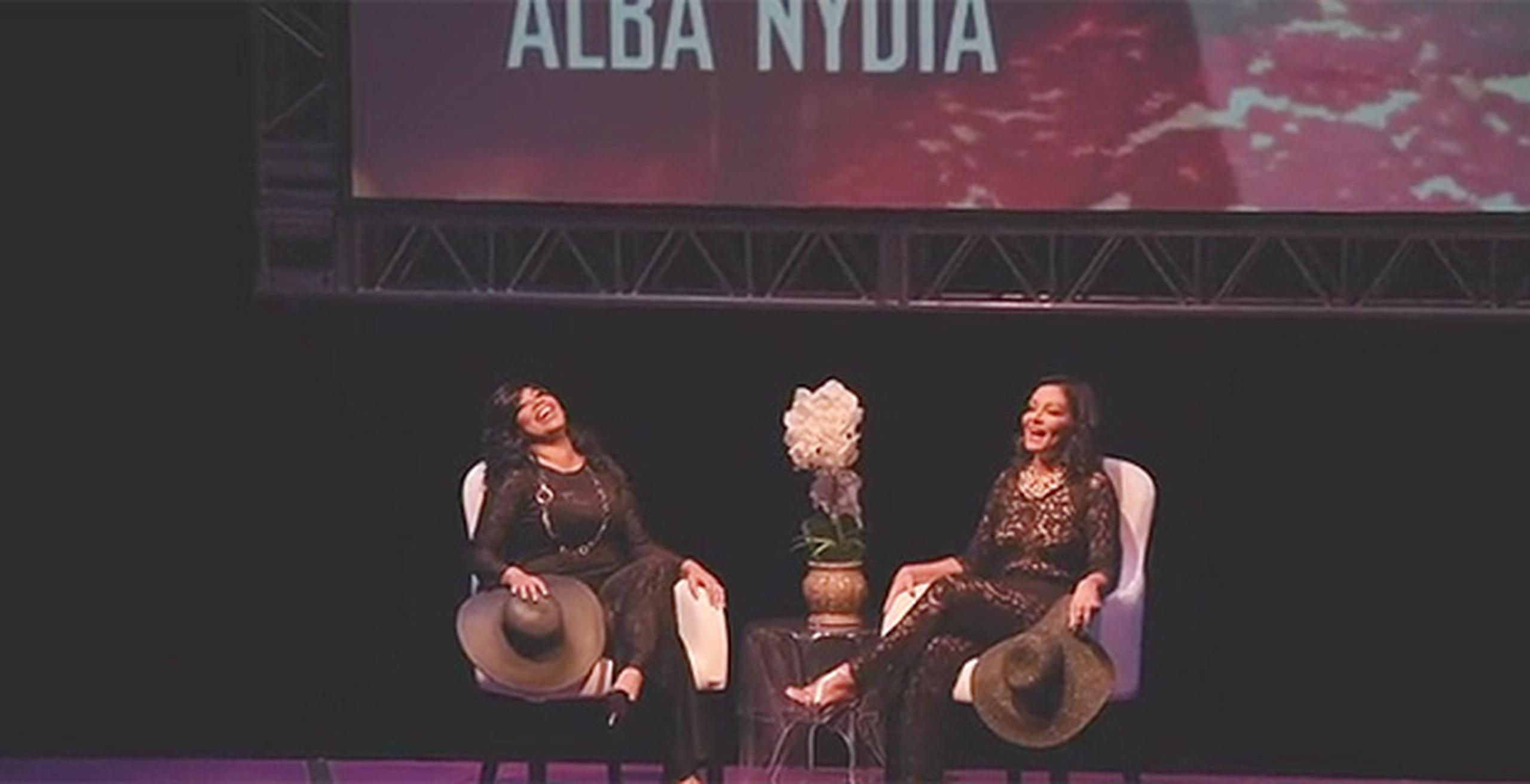 Alba Nydia Díaz se vacila a sí misma en el “stand up comedy” de ...