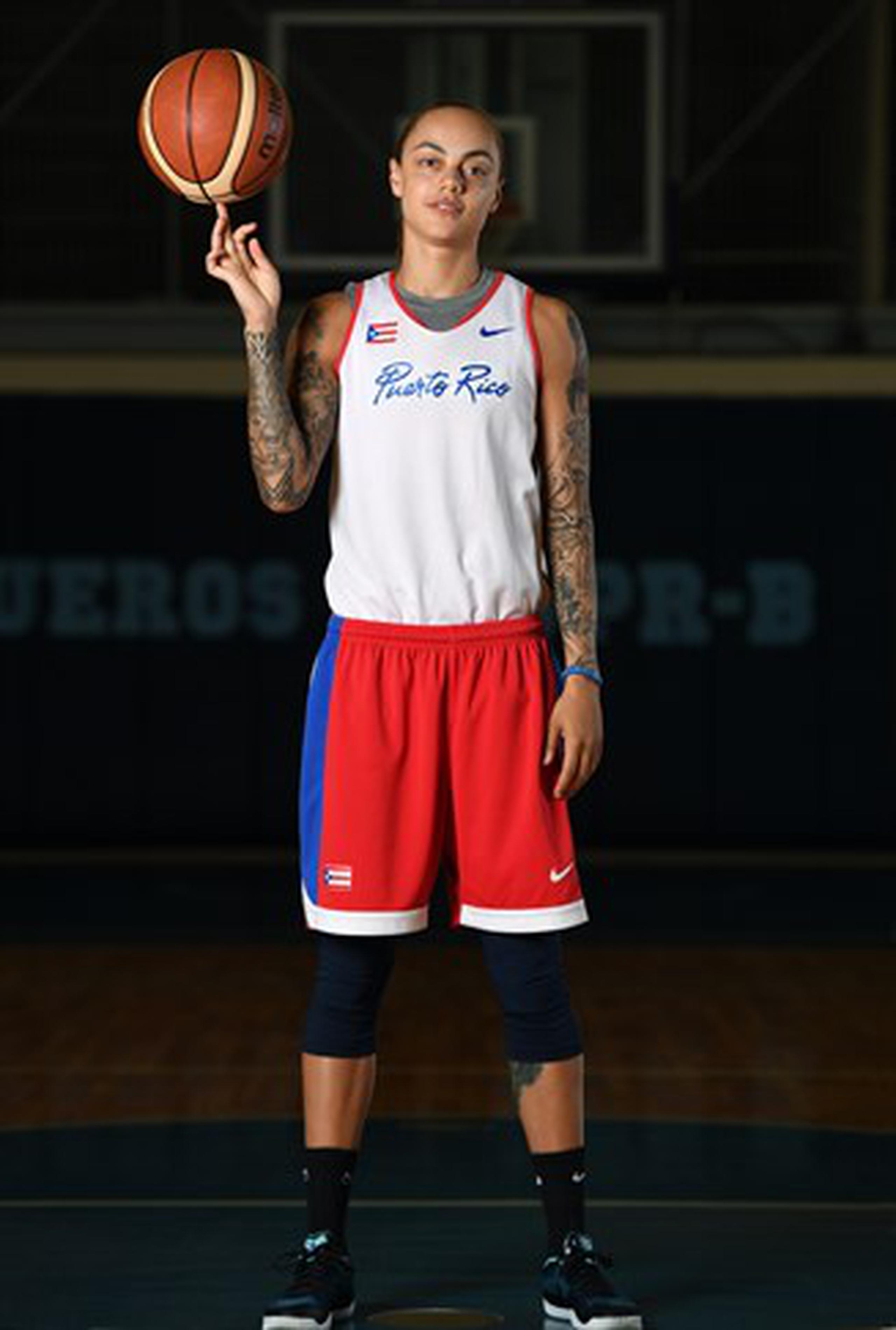 Jazmon Gwathmey firma contrato con equipo de la WNBA - Primera Hora