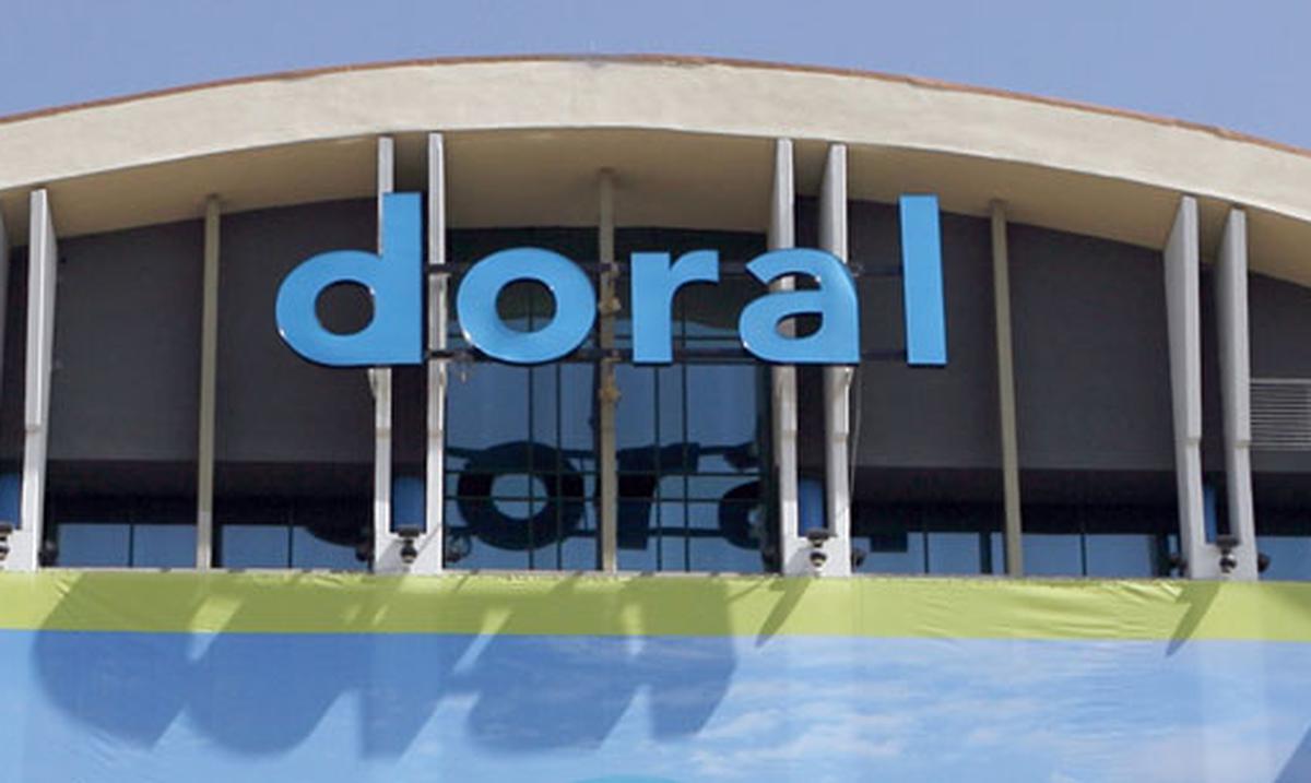 FBI allana oficinas del edificio central del Doral Bank - Primera Hora