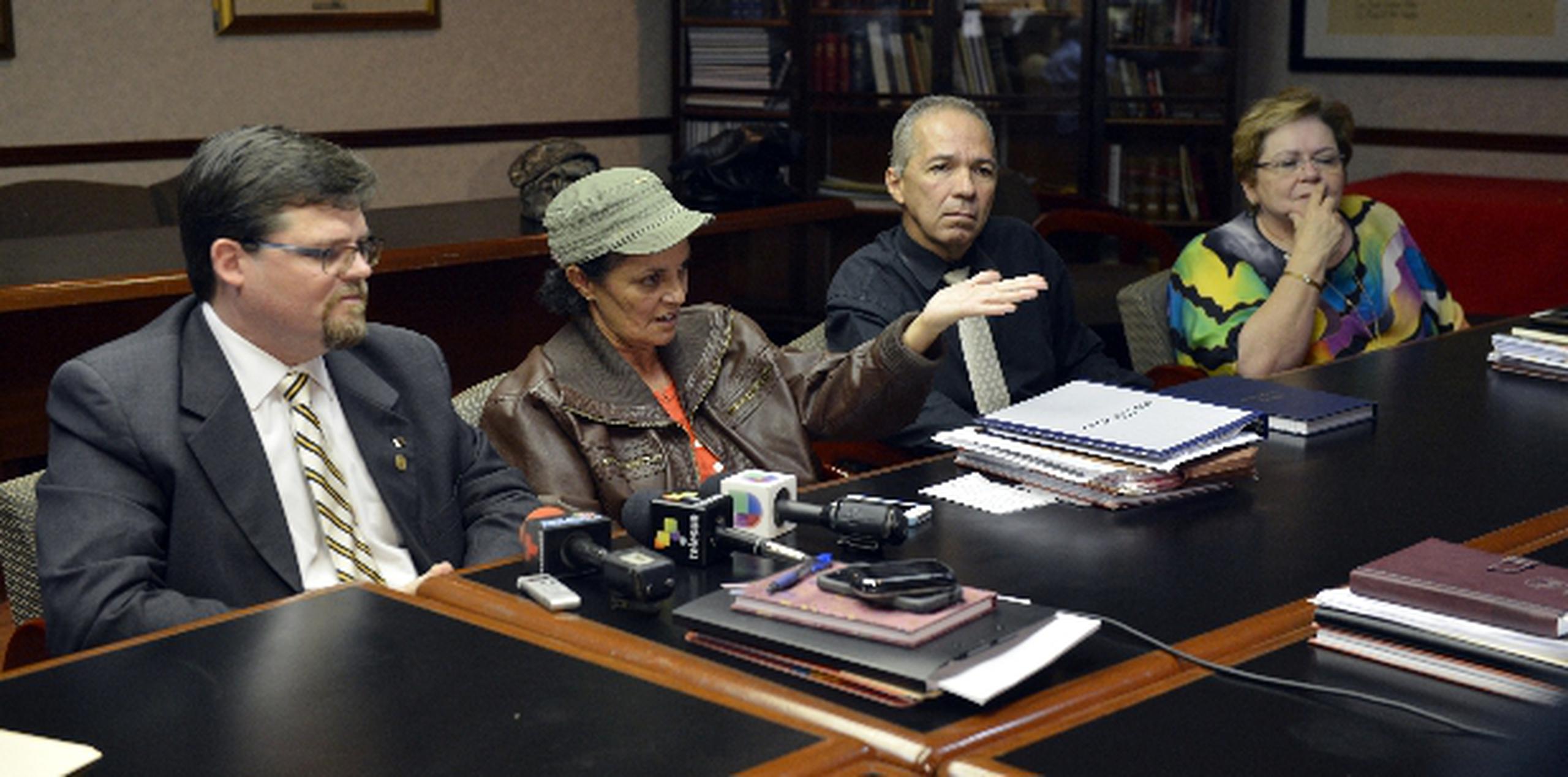 Se contradicen el Comité de Diálogo y la directora del Sistema de ...