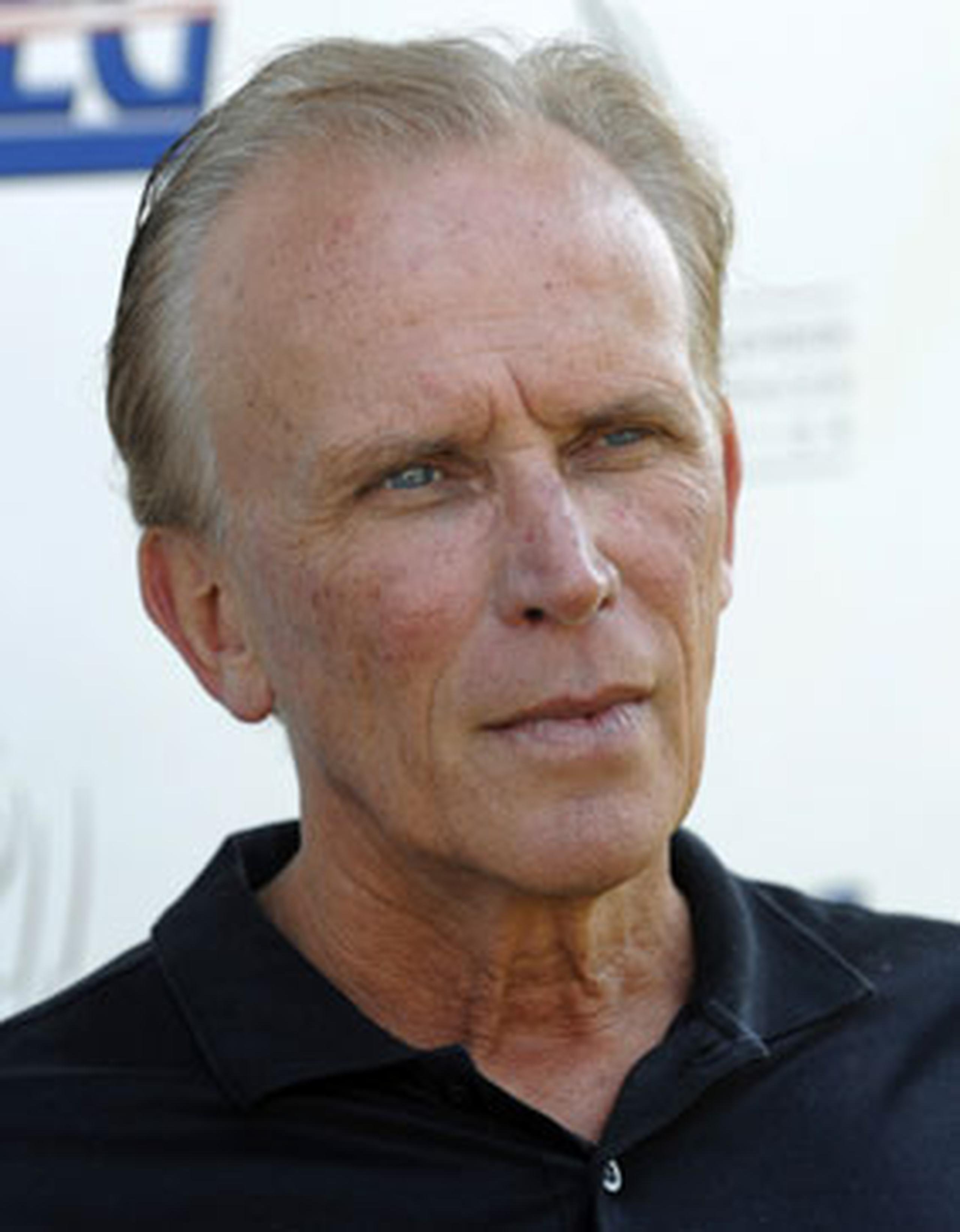 Peter Weller actuará en "Star Trek" - Primera Hora