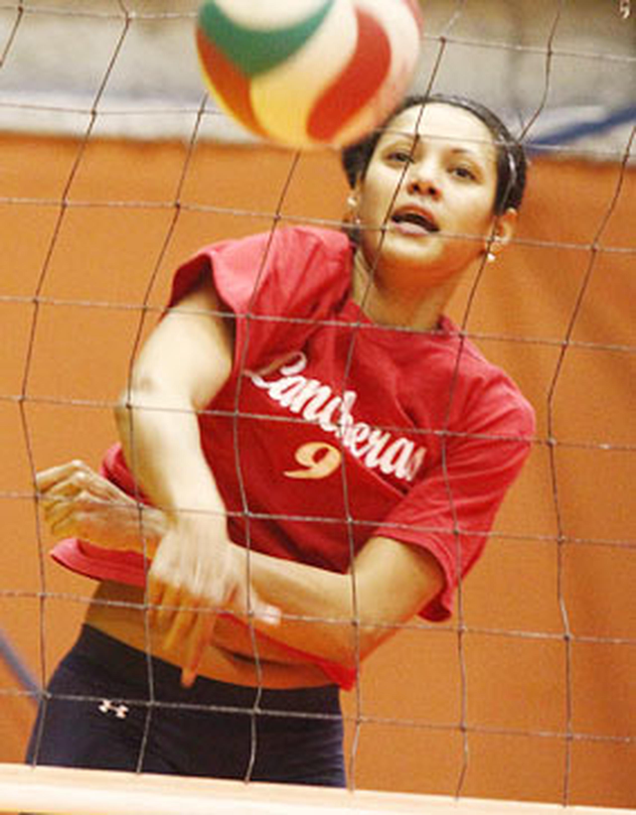 FIVB confirma que Oneida González no tiene permiso para jugar en Puerto ...