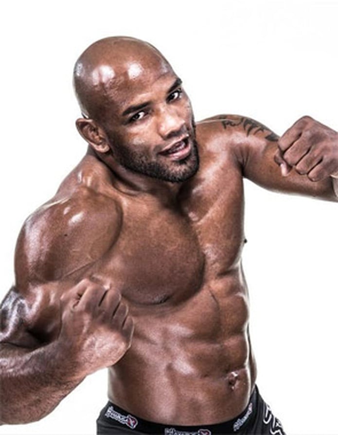 Yoel Romero gana por nocáut en UFC - Primera Hora