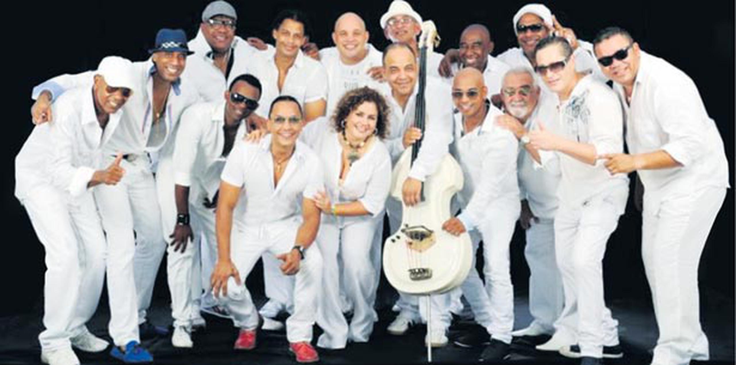 Los Van Van siguen con su misión musical - Primera Hora