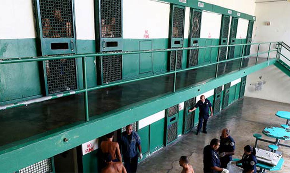 Frustran intento de fuga de cárcel de Guayama - Primera Hora