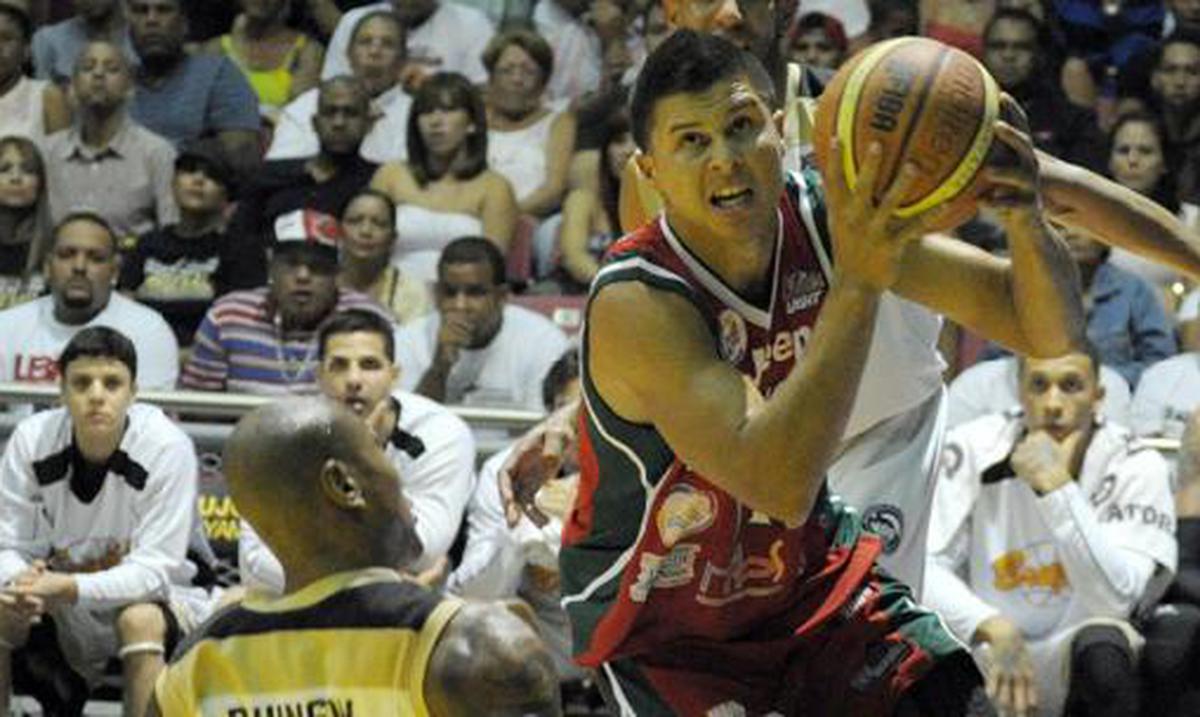 En condición crítica, pero estable, hijo del baloncelista Andrés Ortiz ...