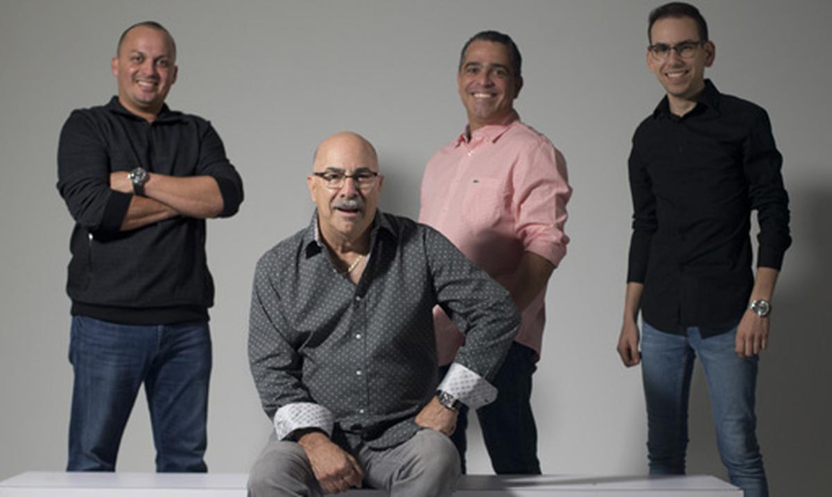 Luisito Ayala y la Puerto Rican Power apuestan al doble sentido ...