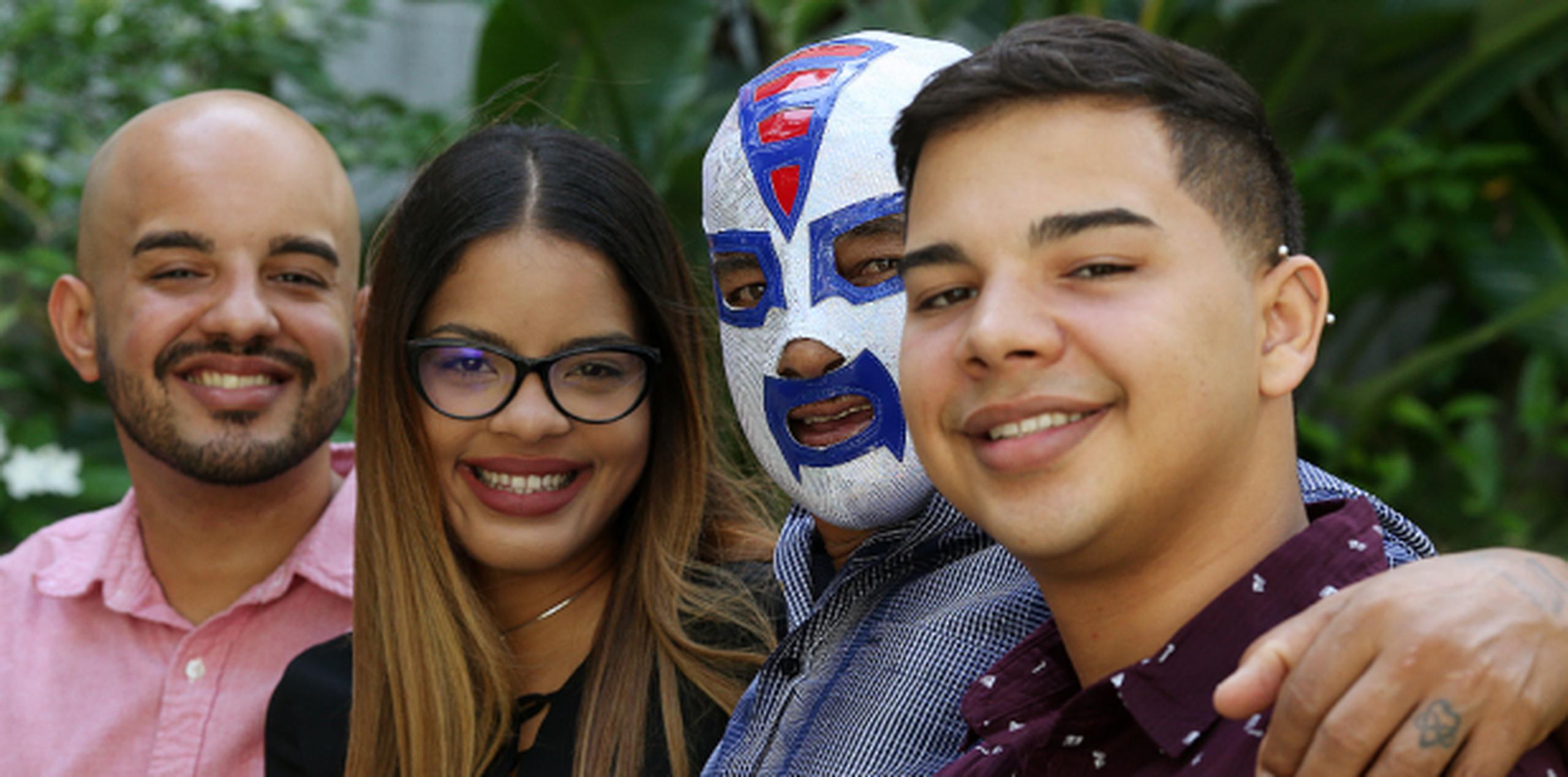 "El Invader" está orgulloso de sus tres hijos profesionales de la salud ...