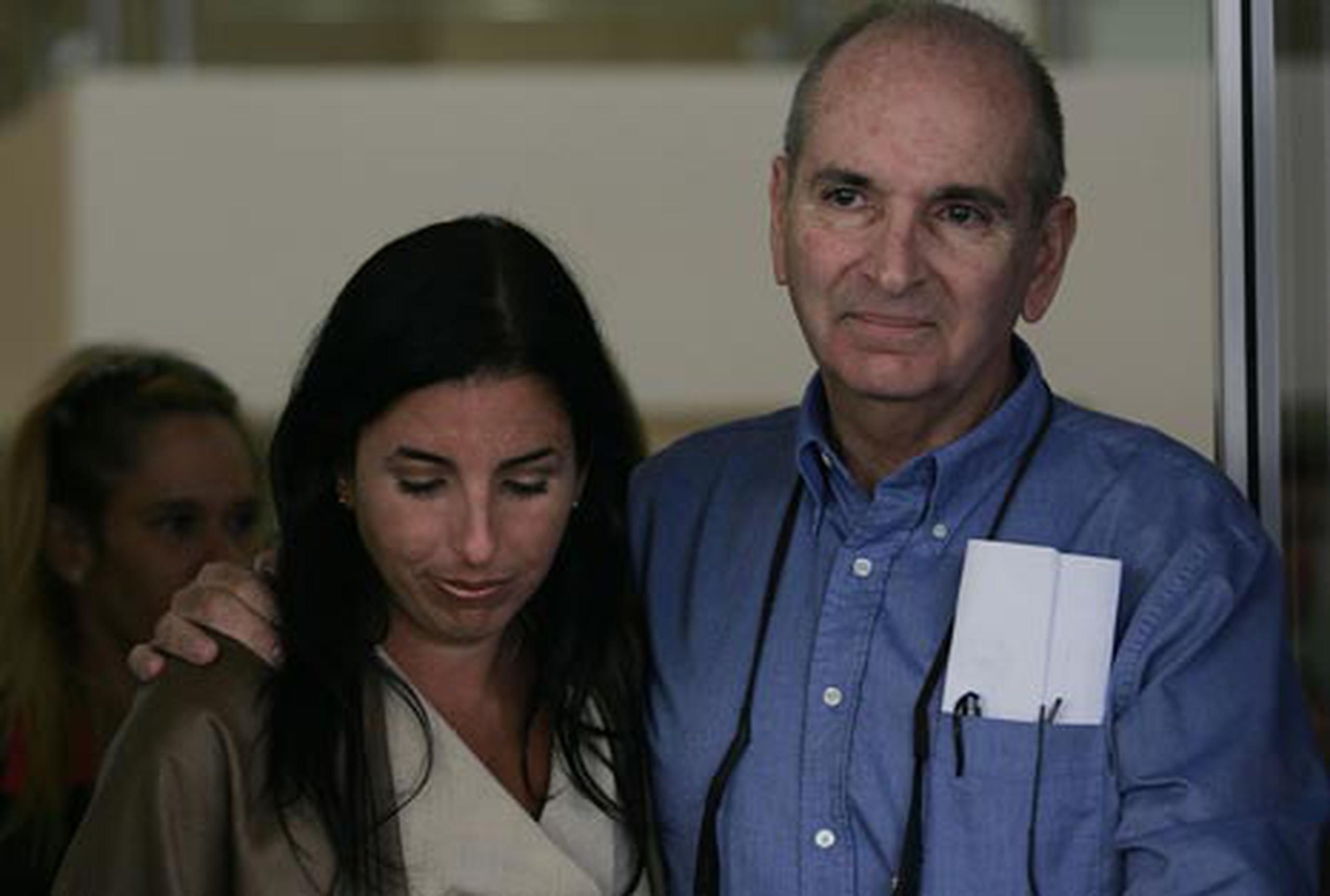 Padre de Ana Cacho asegura que su hija es inocente - Primera Hora