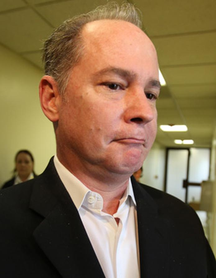 Pablo Casellas continúa hospitalizado y "delicado" de salud - Primera Hora