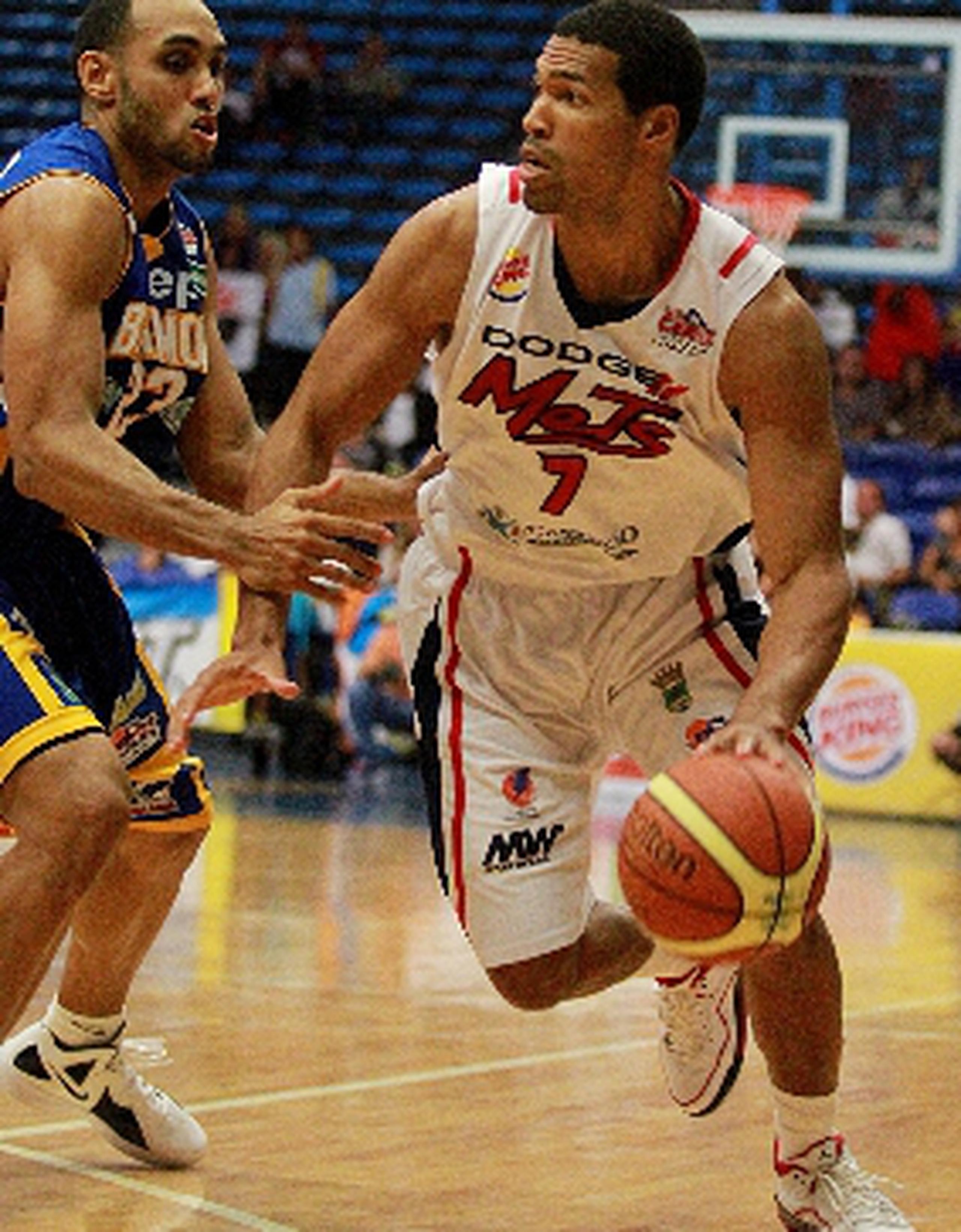 Ángel “Buster” Figueroa será Brujo - Primera Hora