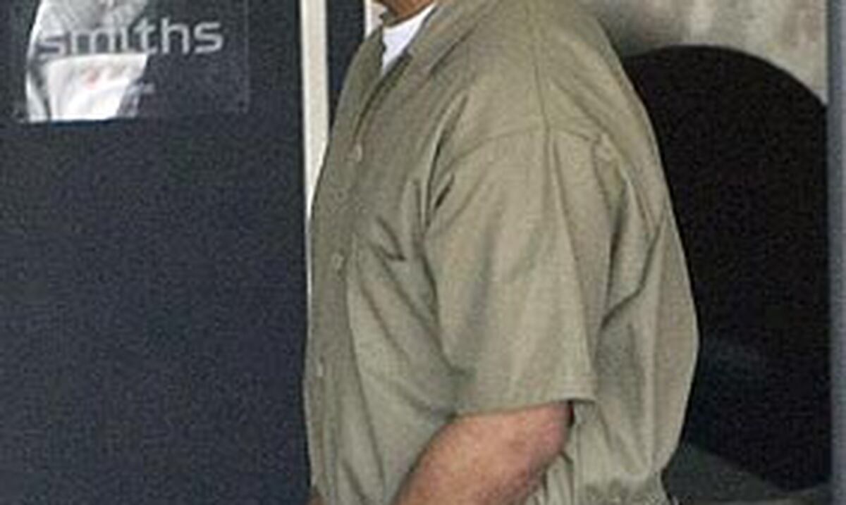 Angelo Millones con varios artistas - Primera Hora