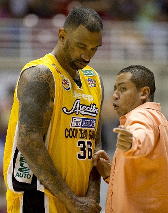 En aprietos Peter John Ramos - Primera Hora