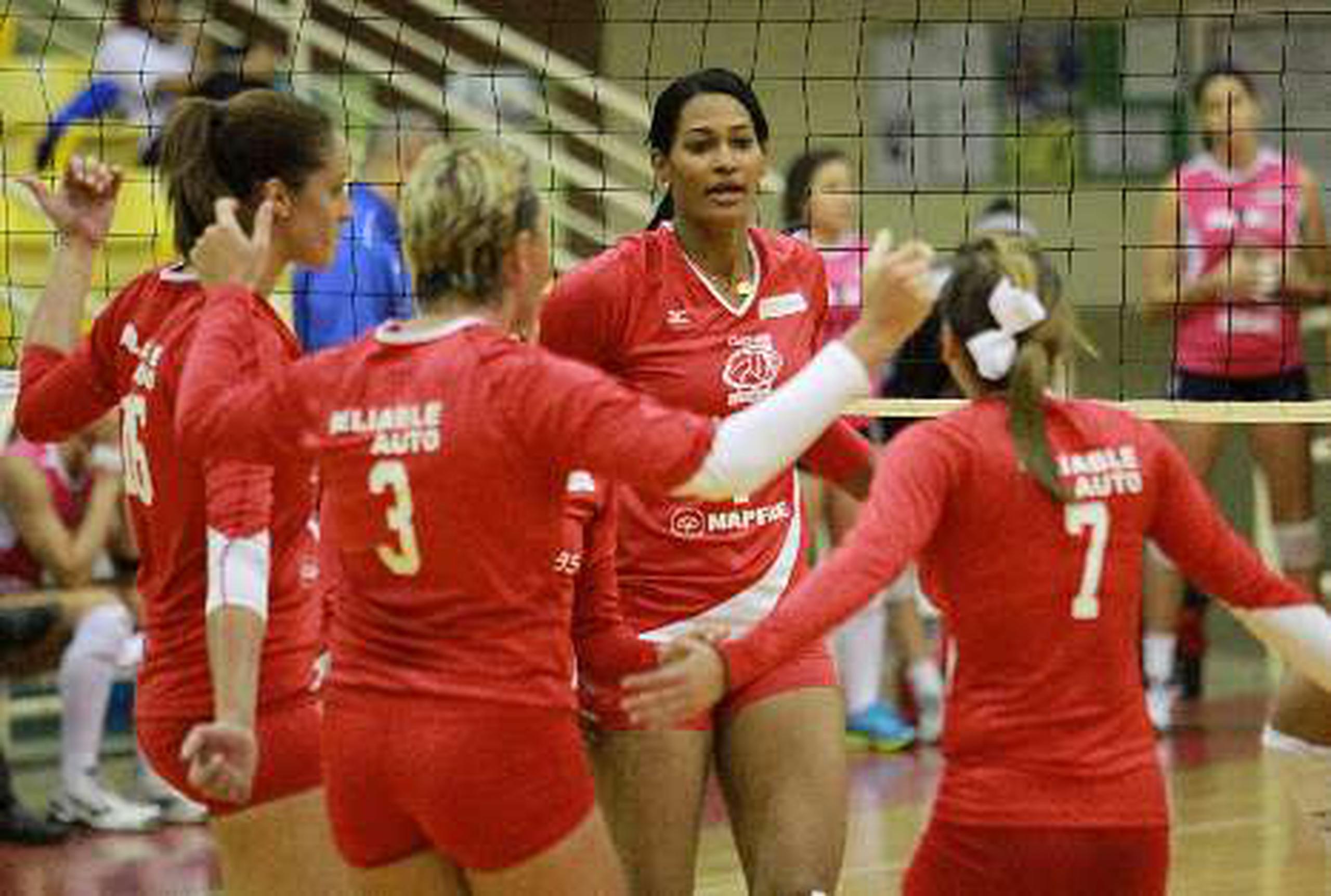 Triunfo para las Pinkin - Primera Hora