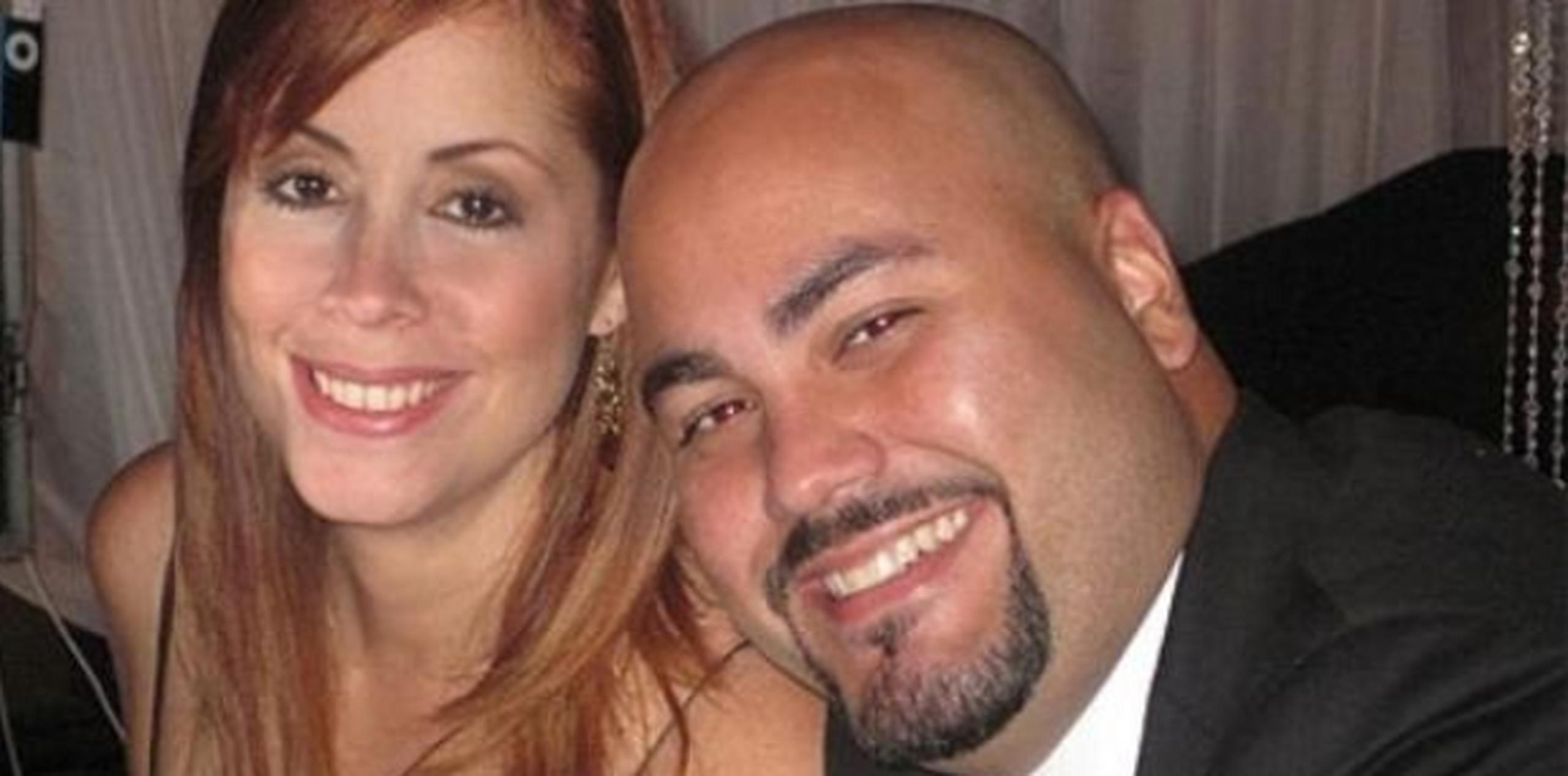 Alberto Rullán presenta noticias junto a una muy especial “reportera ...