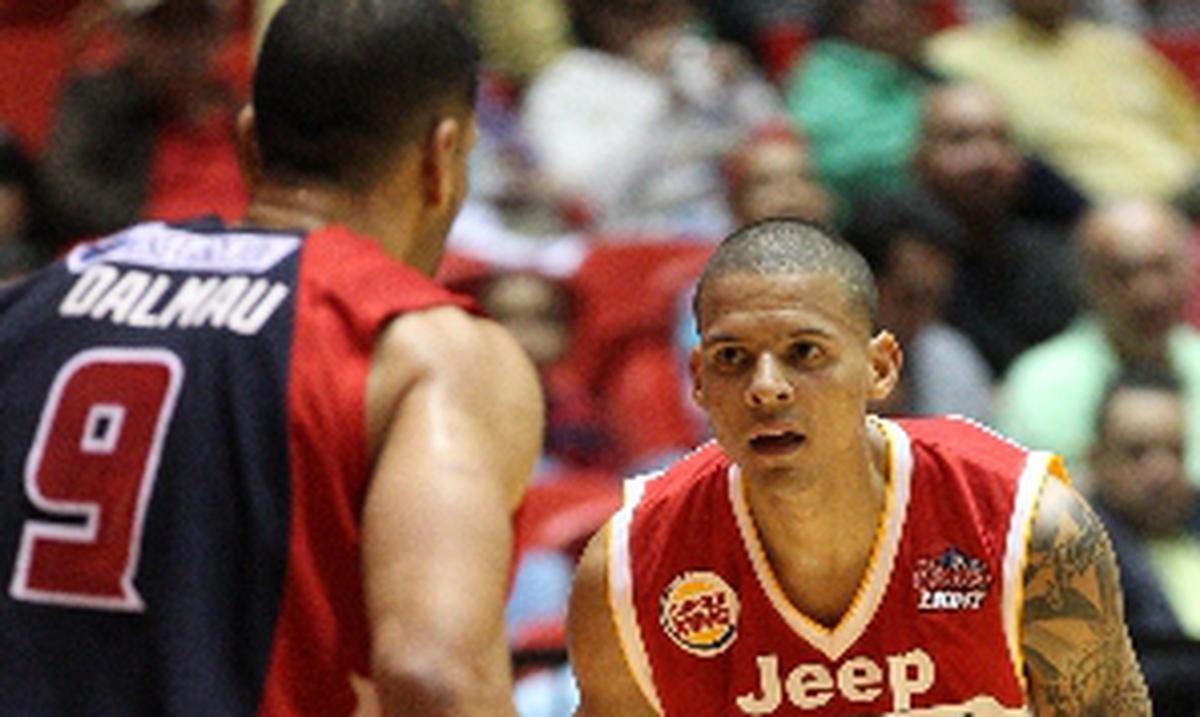 Denis Clemente regresa a la alineación - Primera Hora