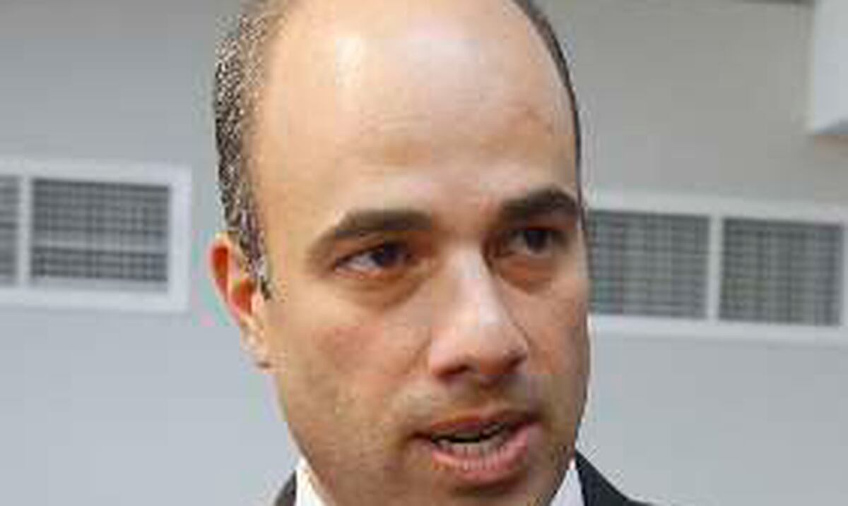 Héctor Ferrer dice que está bien - Primera Hora